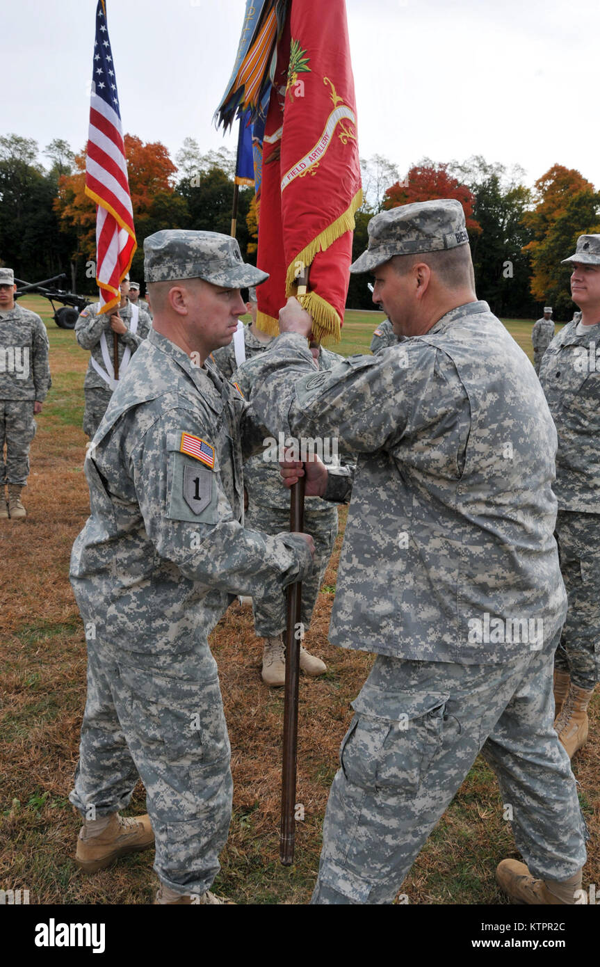 U.S. Army National Guard personnel daily duties and life. Working ...