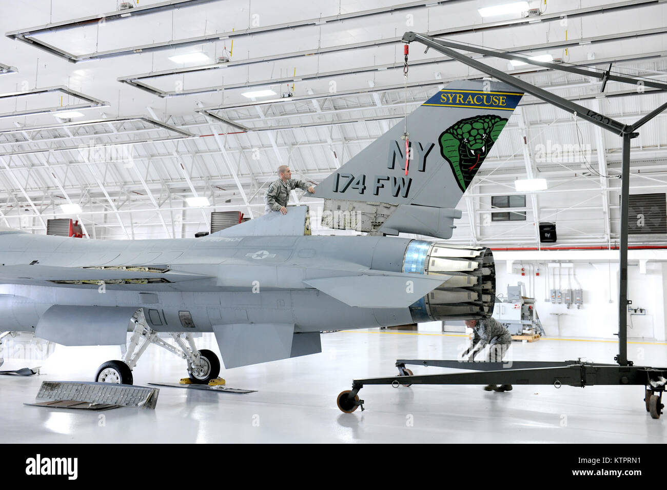 U s military guard gate hi-res stock photography and images - Alamy