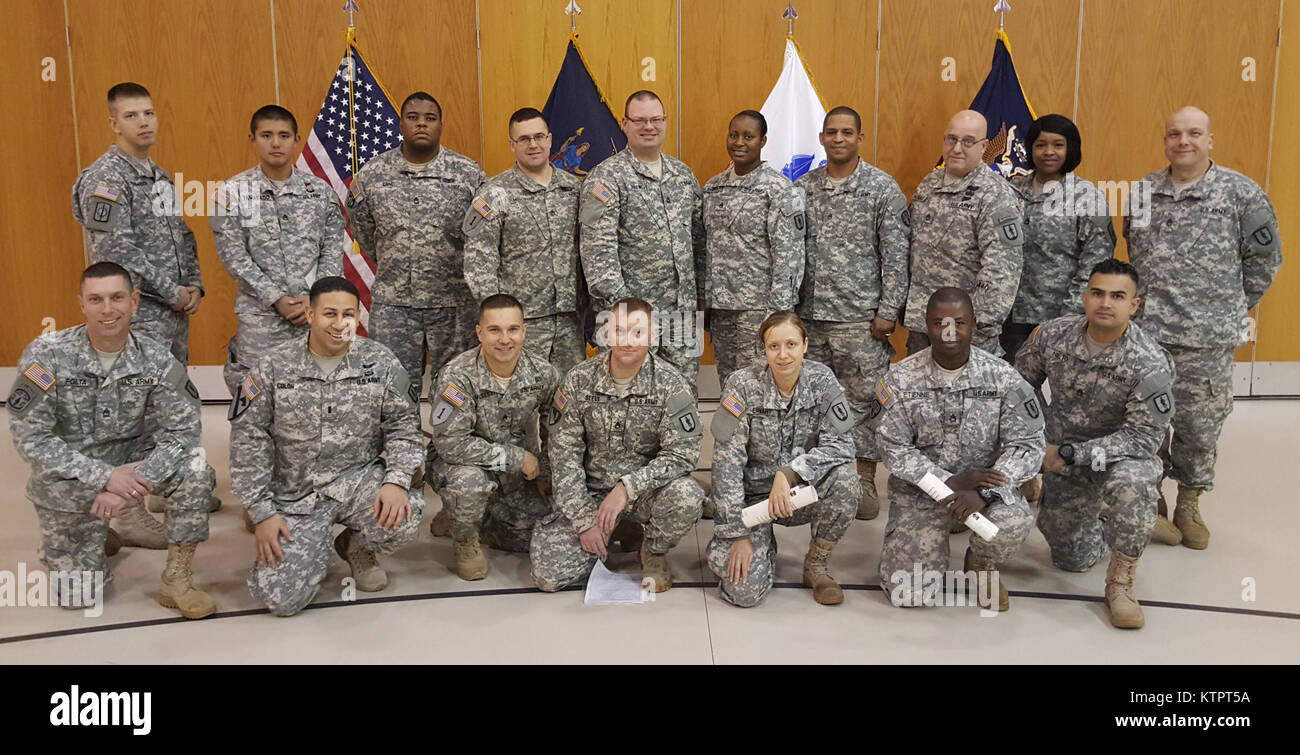 Successfully completed class hi-res stock photography and images - Alamy