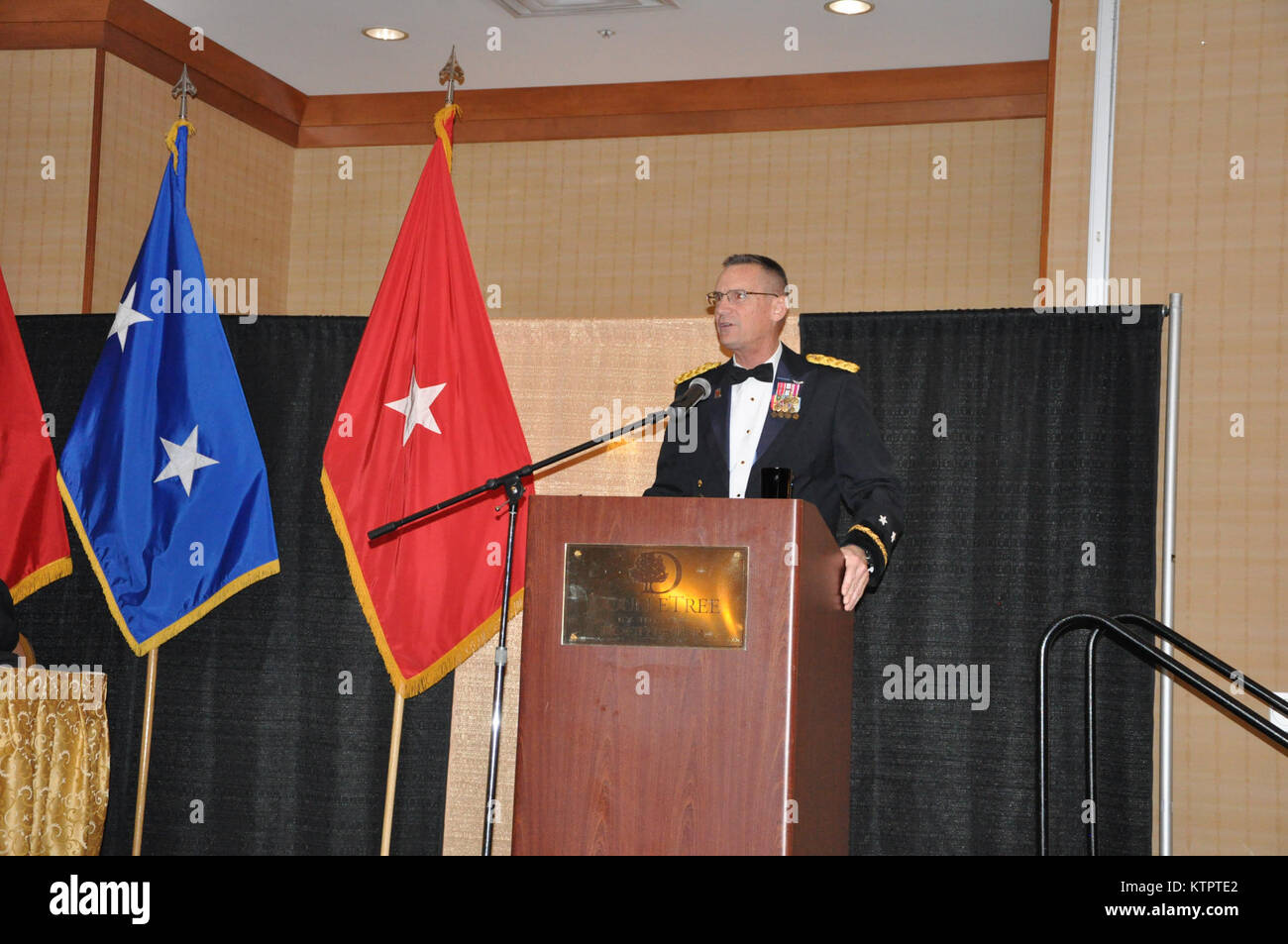 Former New York Army National Guard Command Sgt. Major Louis Wilson and ...