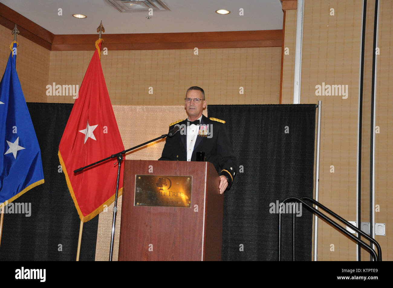Former New York Army National Guard Command Sgt. Major Louis Wilson and ...
