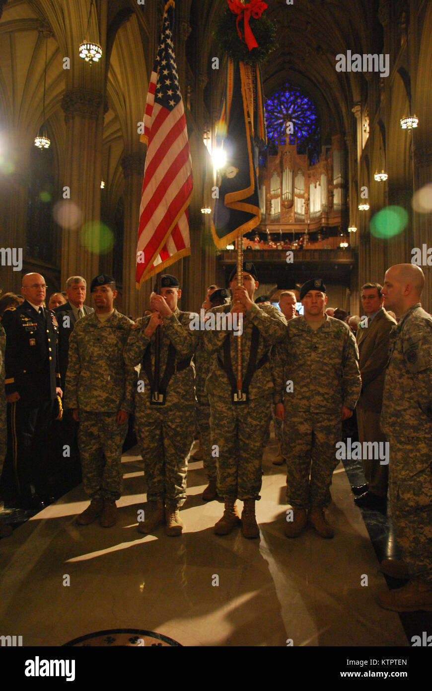 U.S. Army National Guard personnel daily duties and life. Working ...