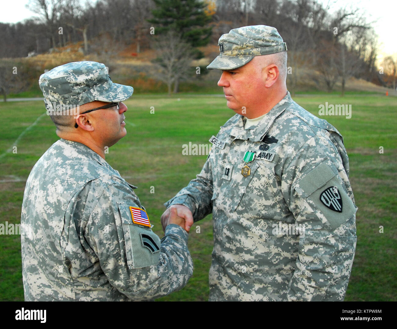 U.S. Army National Guard personnel daily duties and life. Working ...