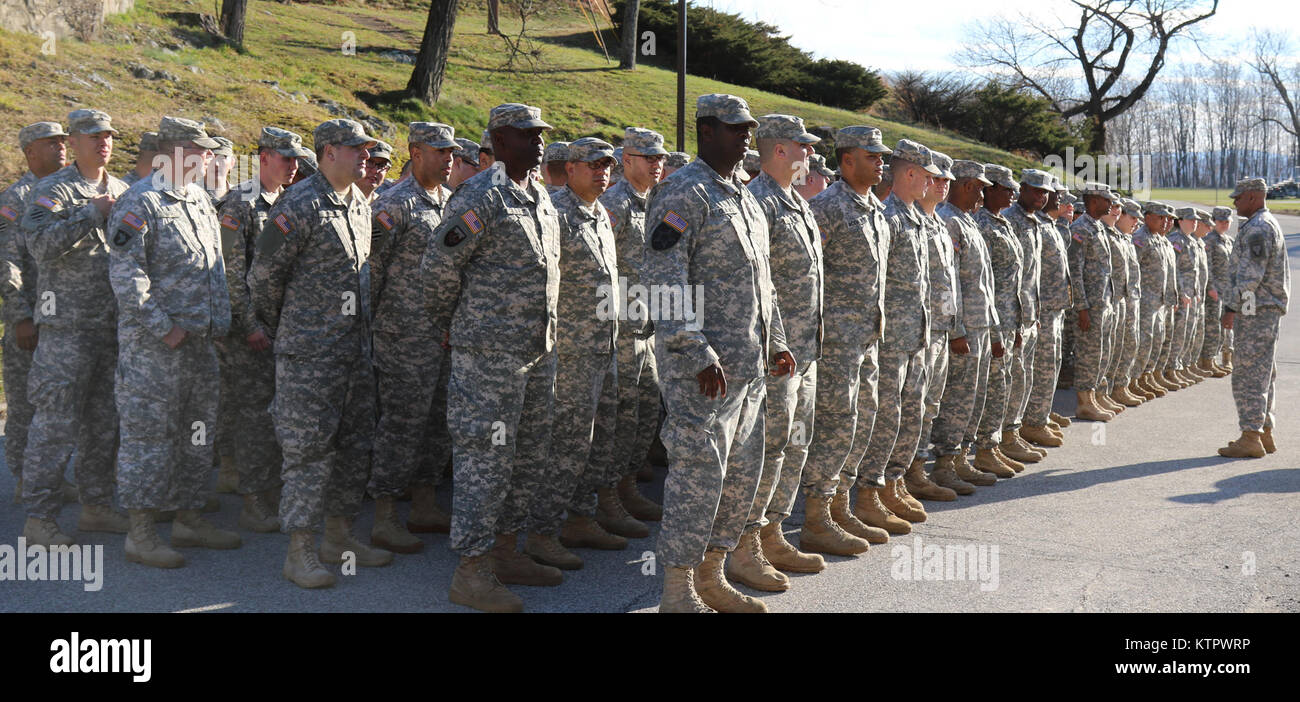 More than 120 members of the New York Army National Guard's 442nd ...