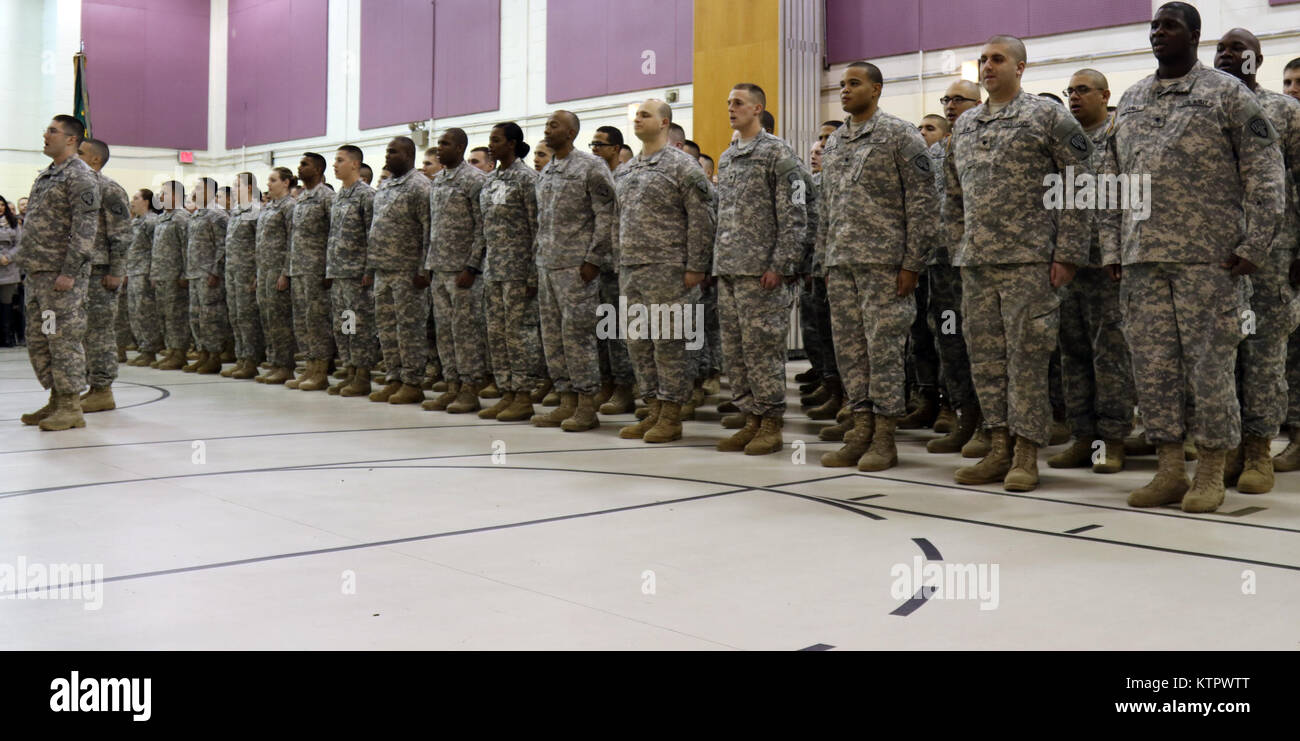 More than 120 members of the New York Army National Guard's 442nd ...