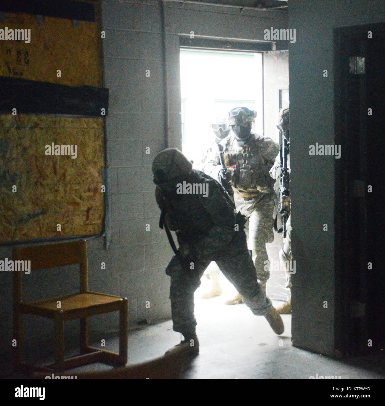 New York Amy National Guard Soldiers of Company Alpha, 1st Battalion ...