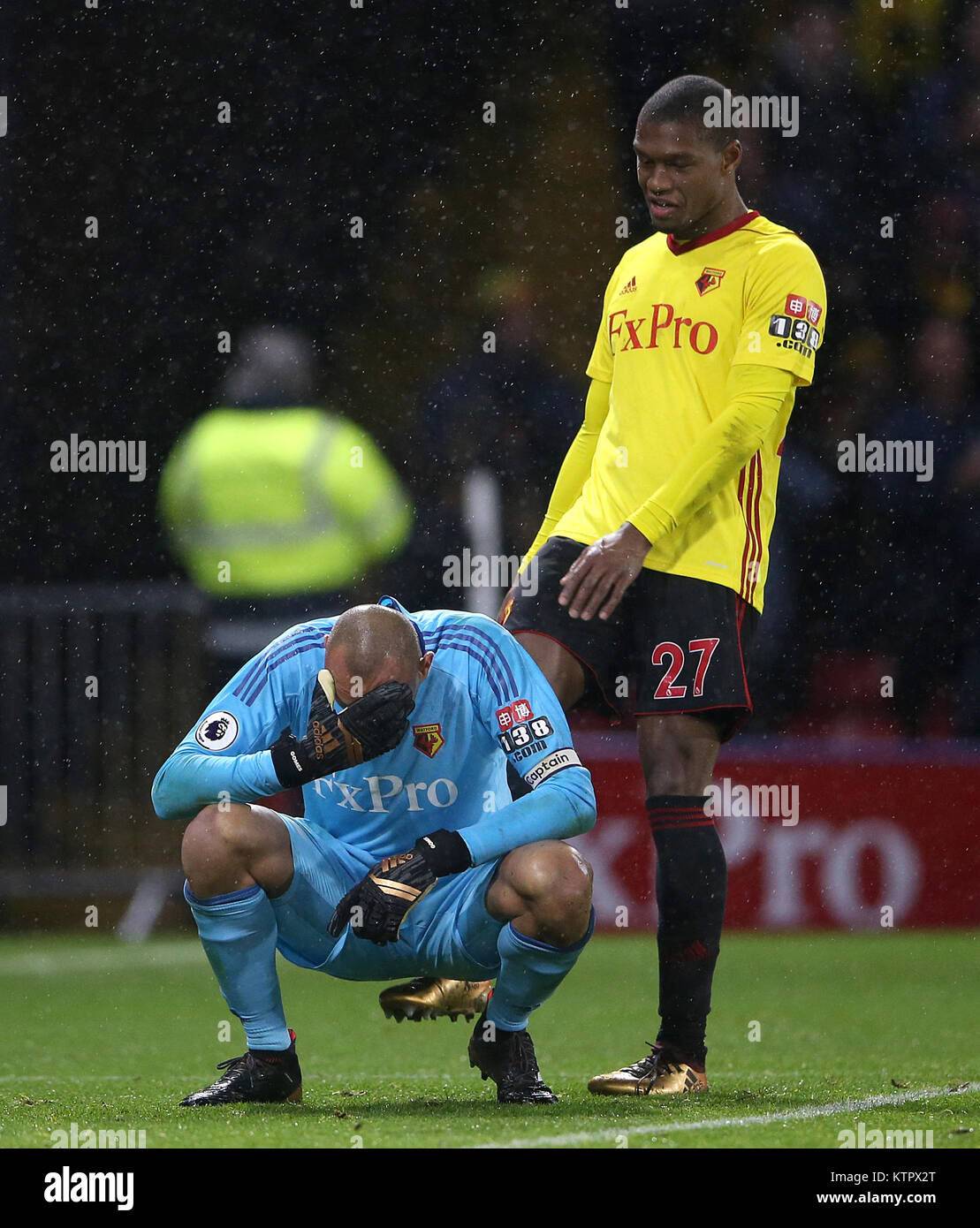 Football head on collision hi-res stock photography and images - Alamy