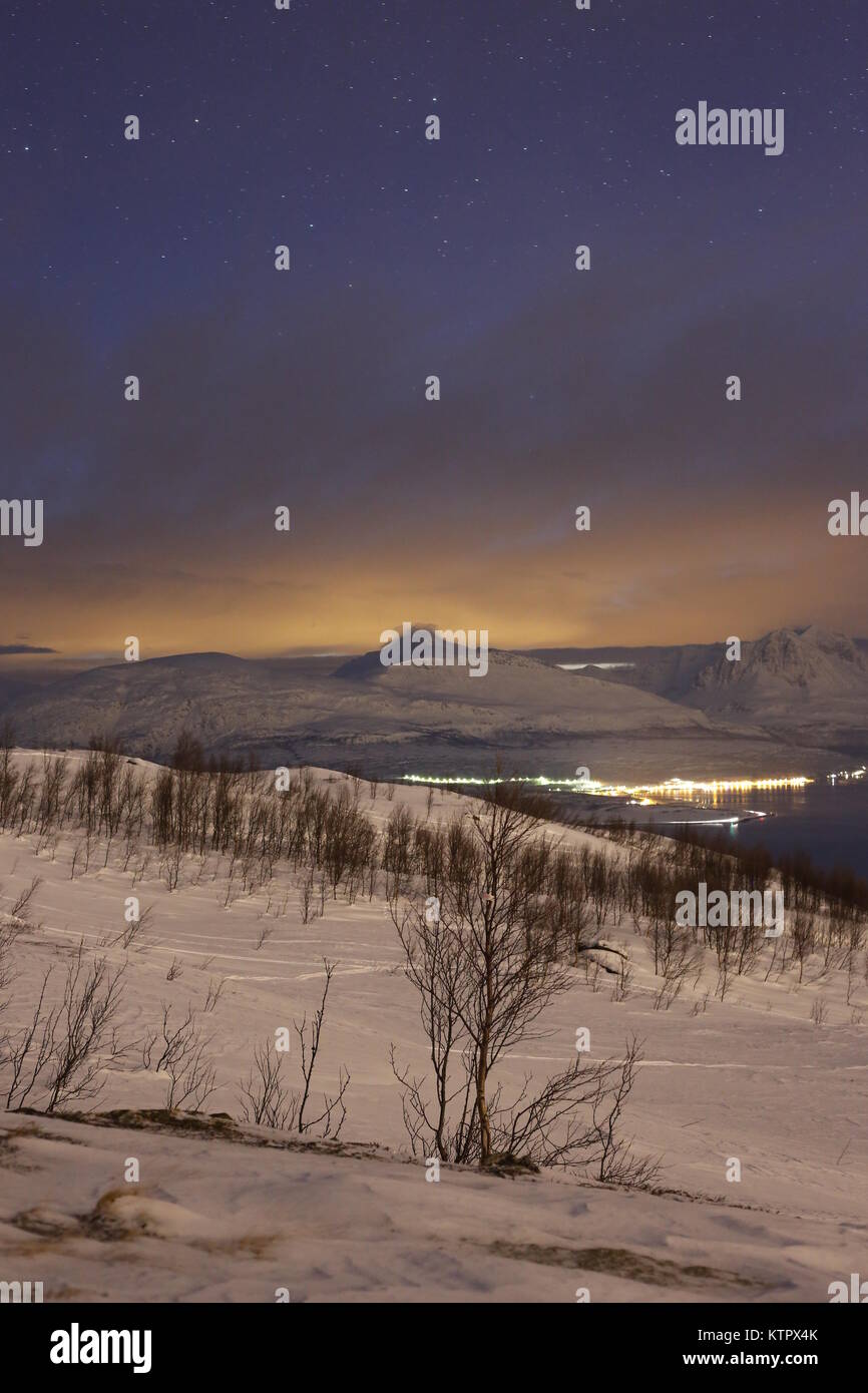 Backlit mountains hi-res stock photography and images - Alamy