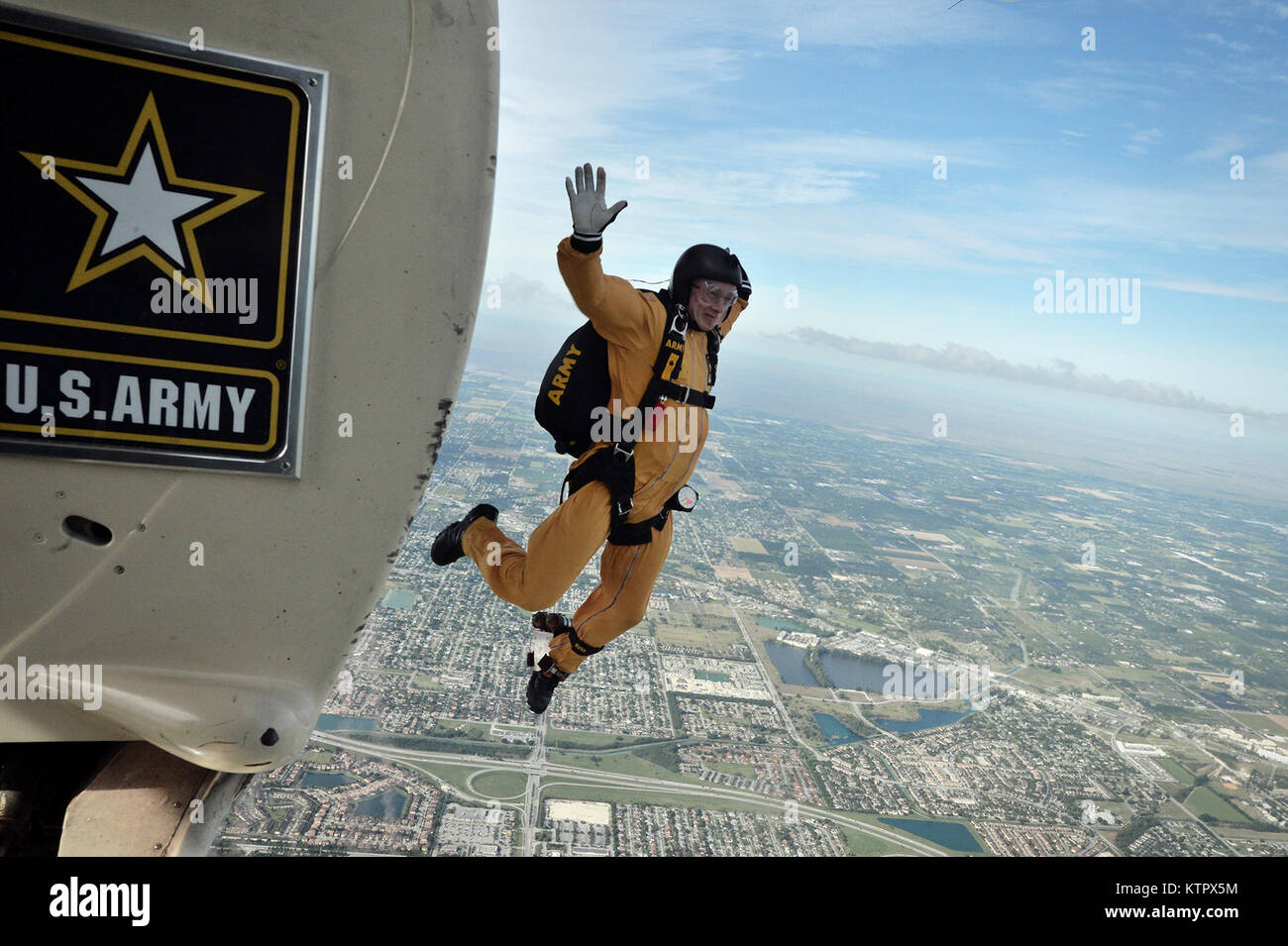 HOMESTEAD AIR RESERVE BASE, FL - U.S. Army Sgt. First Class Cory Rush ...
