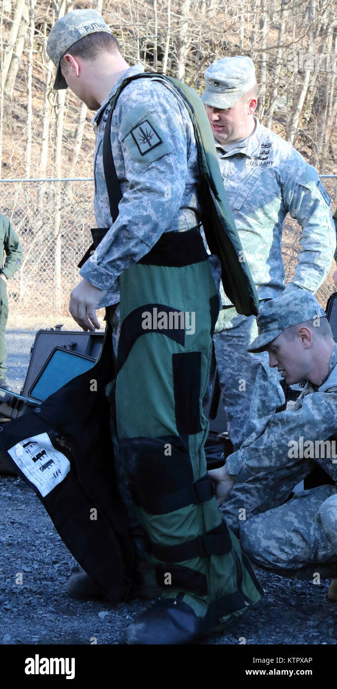 U s army eod team hi-res stock photography and images - Alamy