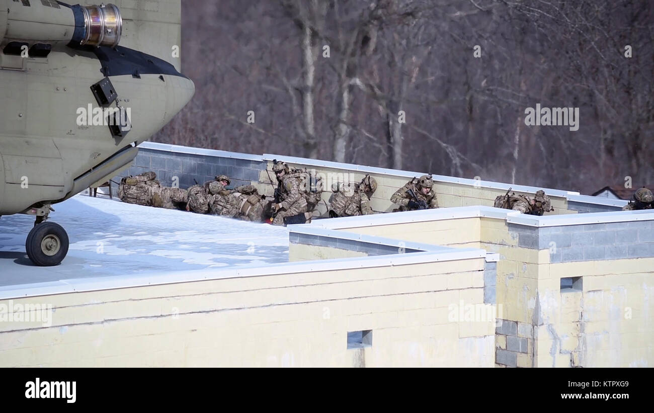 FORT DRUM - Members of the New York Air National Guard's 274th Air ...