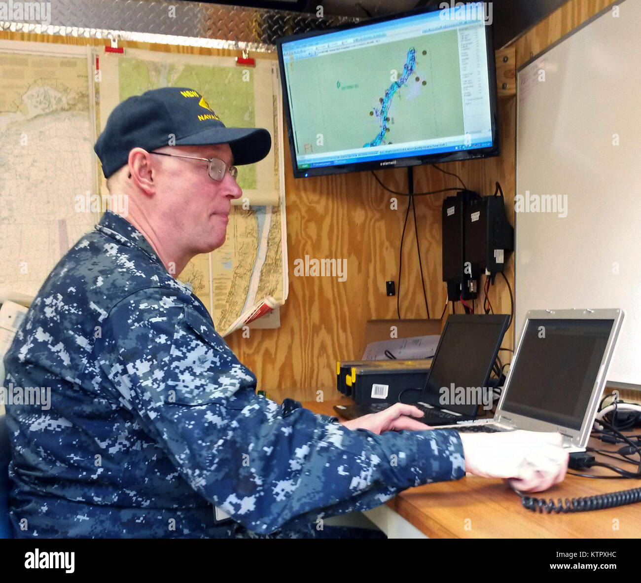 Automatic identification system map hi-res stock photography and images ...