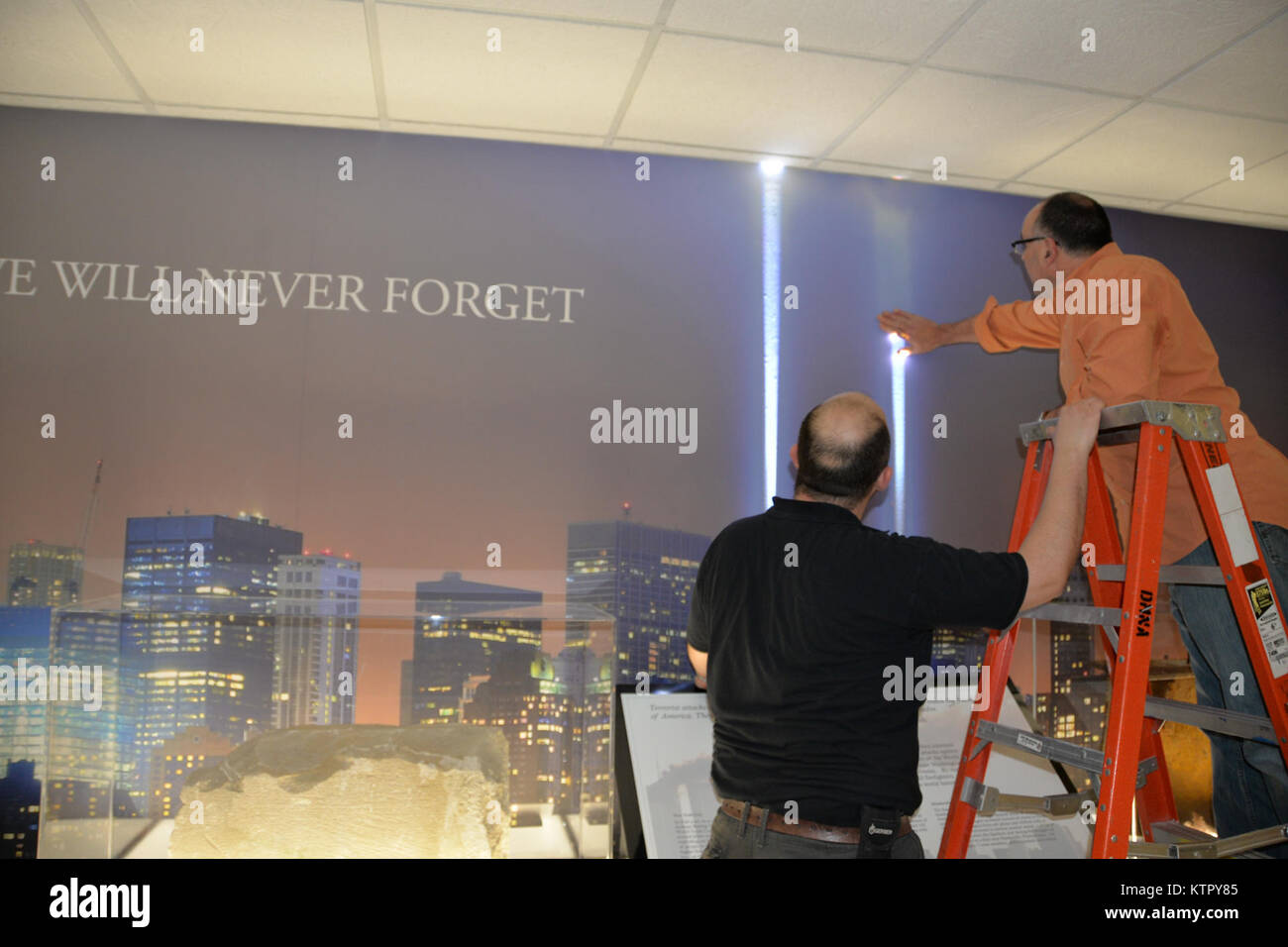 U.S. Army National Guard personnel daily duties and life. Working ...