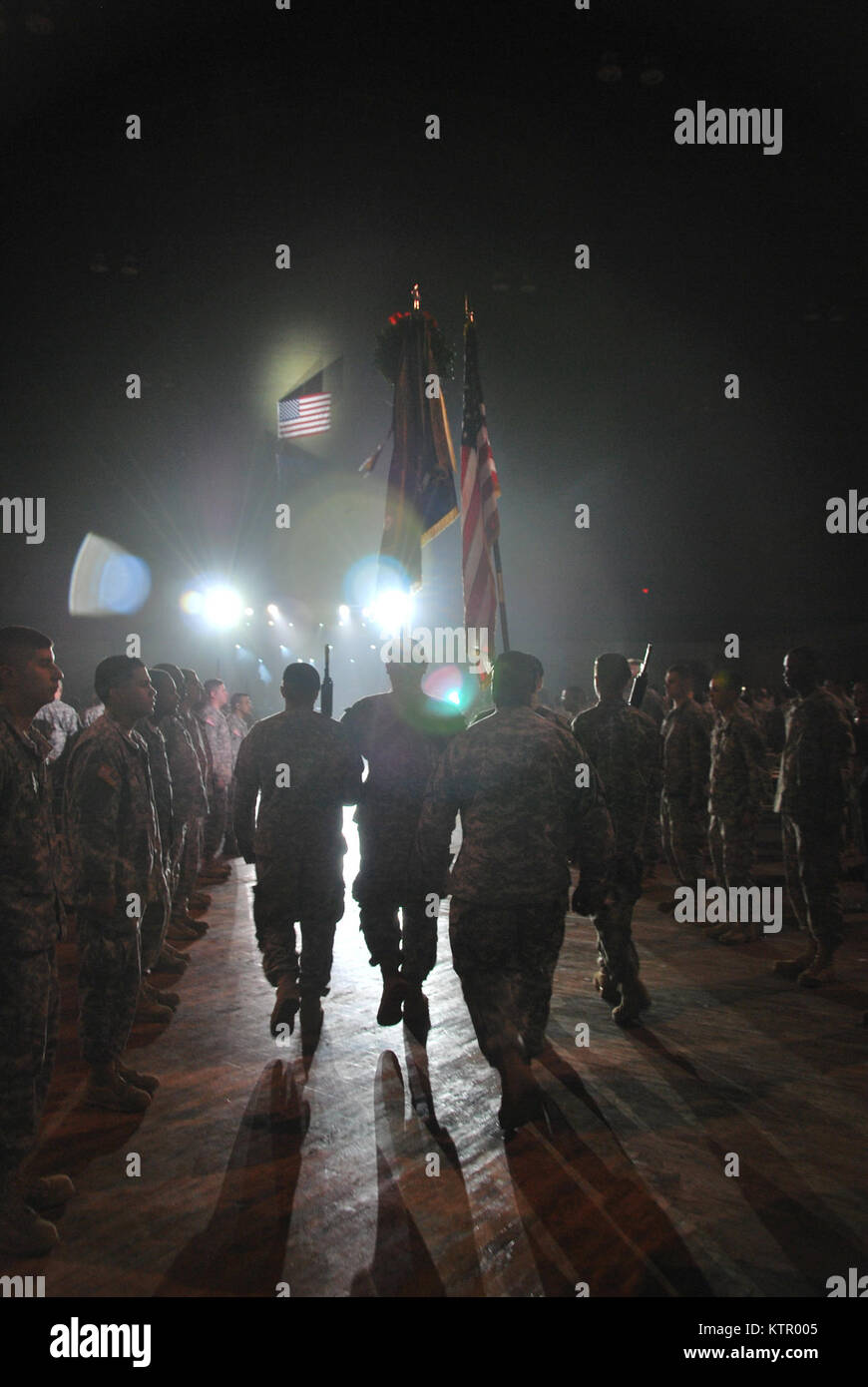 U.S. Army National Guard personnel daily duties and life. Working ...