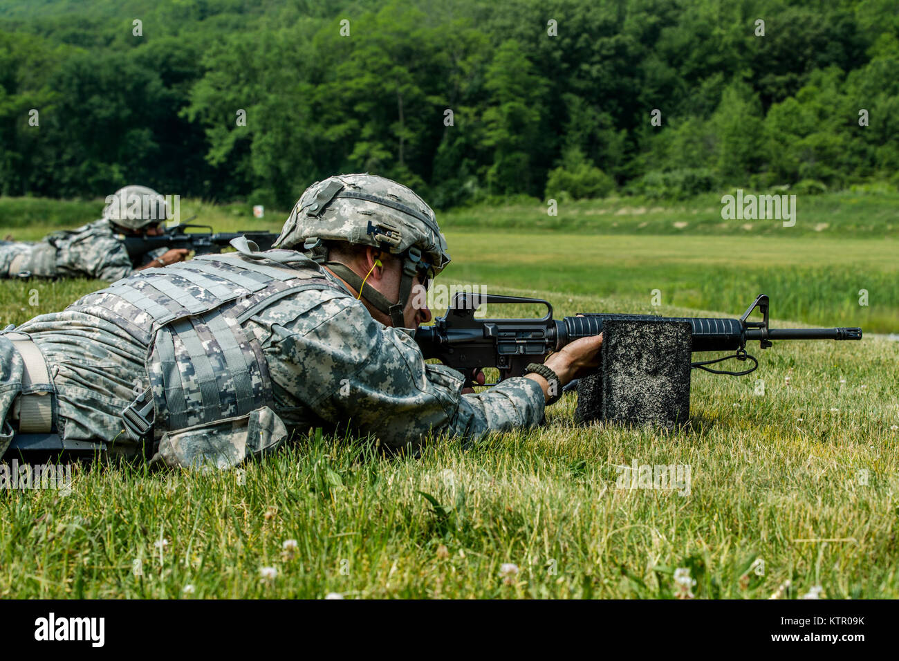New York Army National Guard Spc. Jeffrey DeLeon, of the 1st Battalion ...