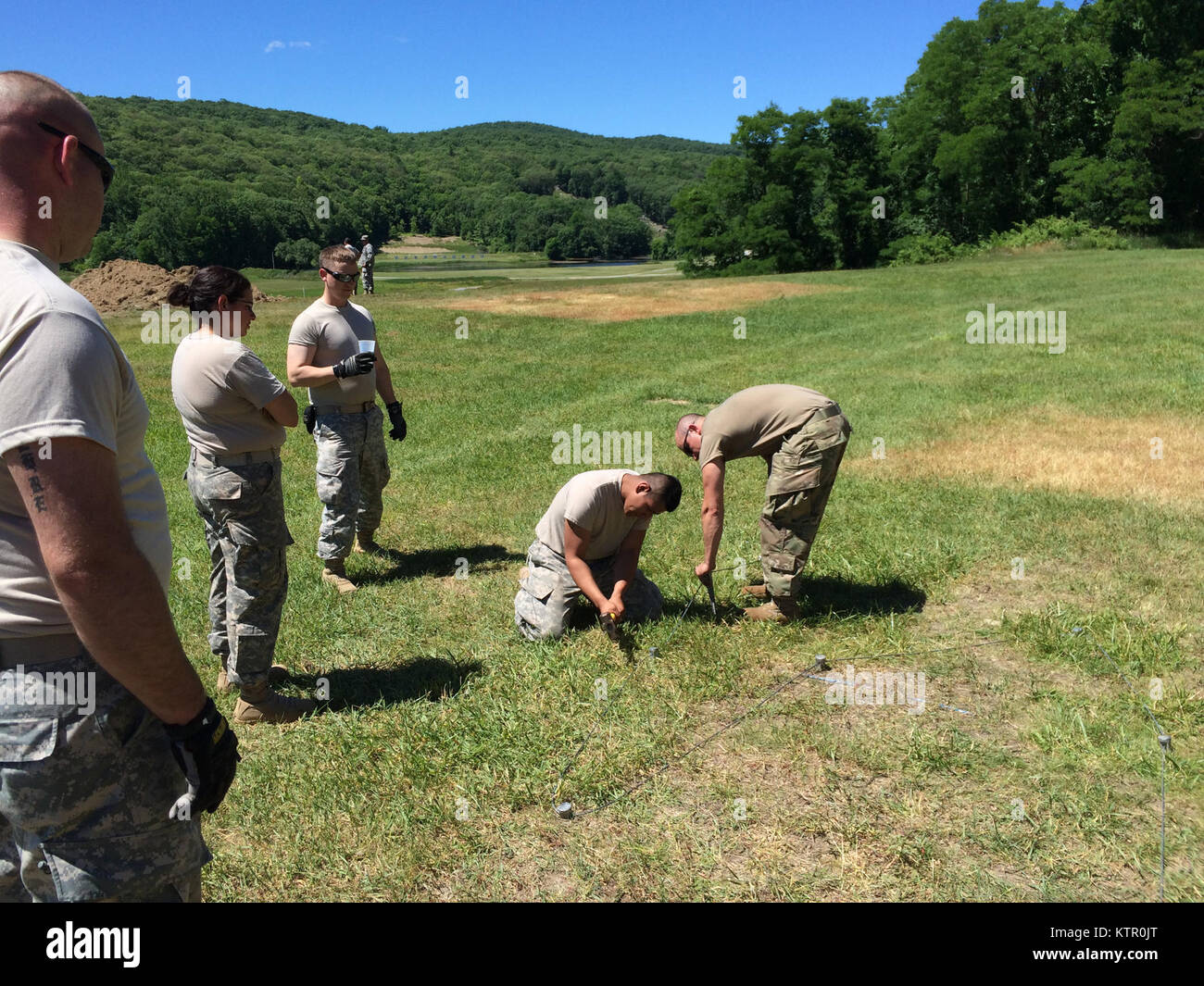 Camp Smith, NY – New York Army National Guard Soldiers assigned to the ...