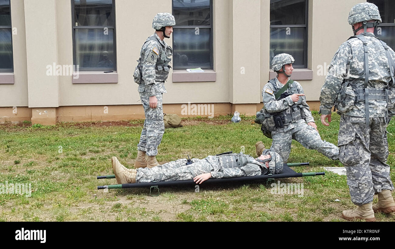 U.S. Army National Guard personnel daily duties and life. Working ...