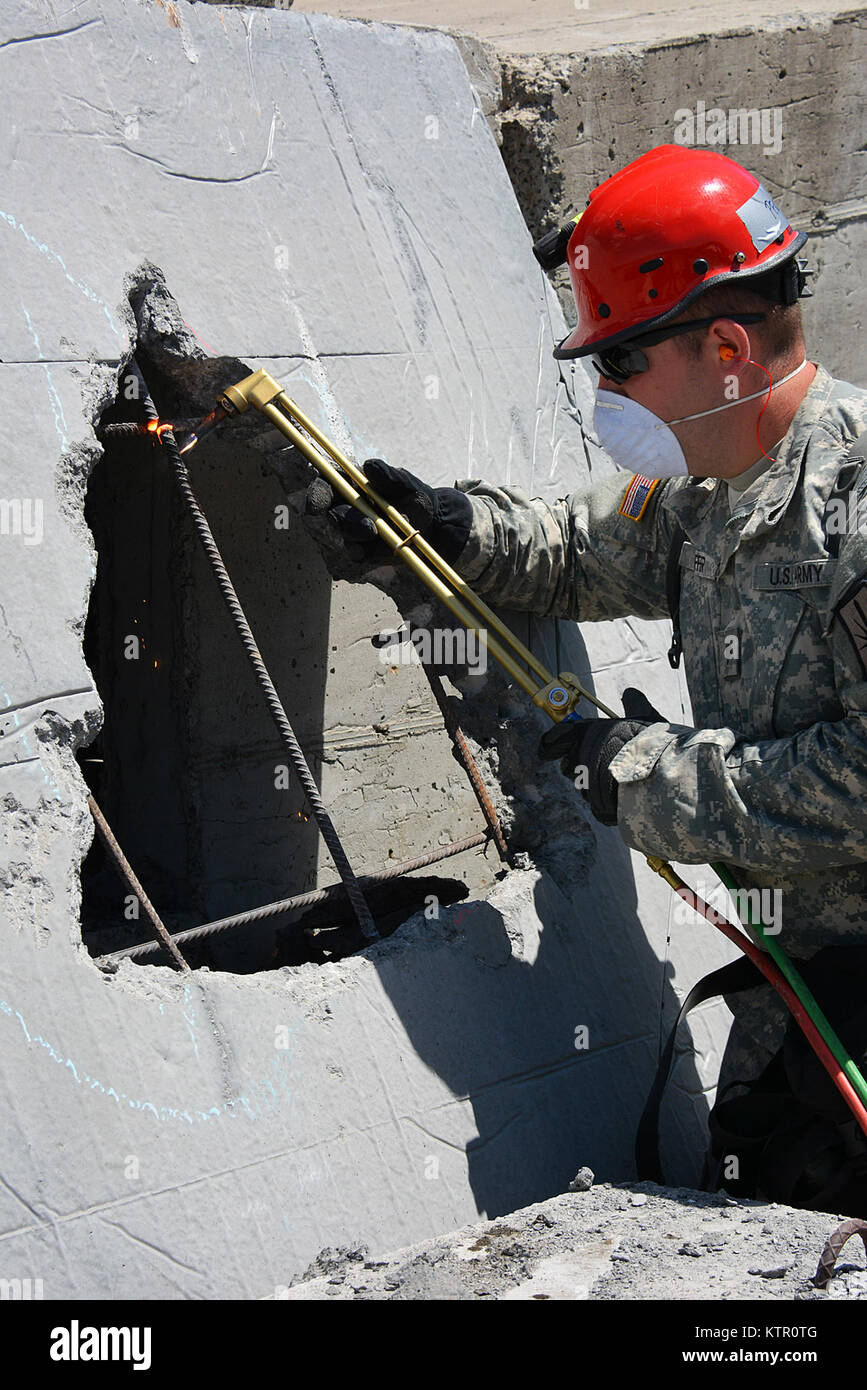 Soldier readiness process hi-res stock photography and images - Alamy