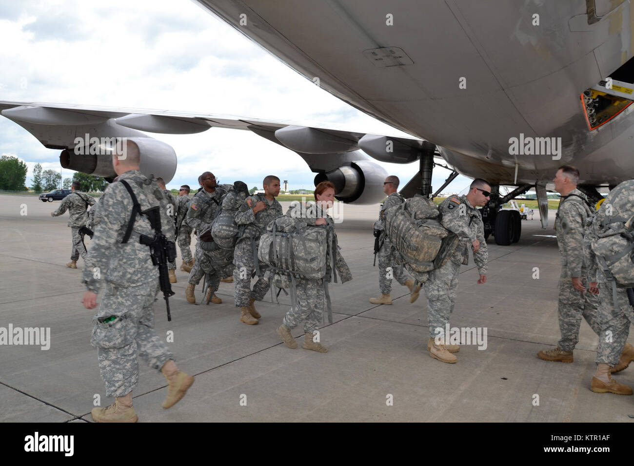 174th infantry brigade hi-res stock photography and images - Alamy