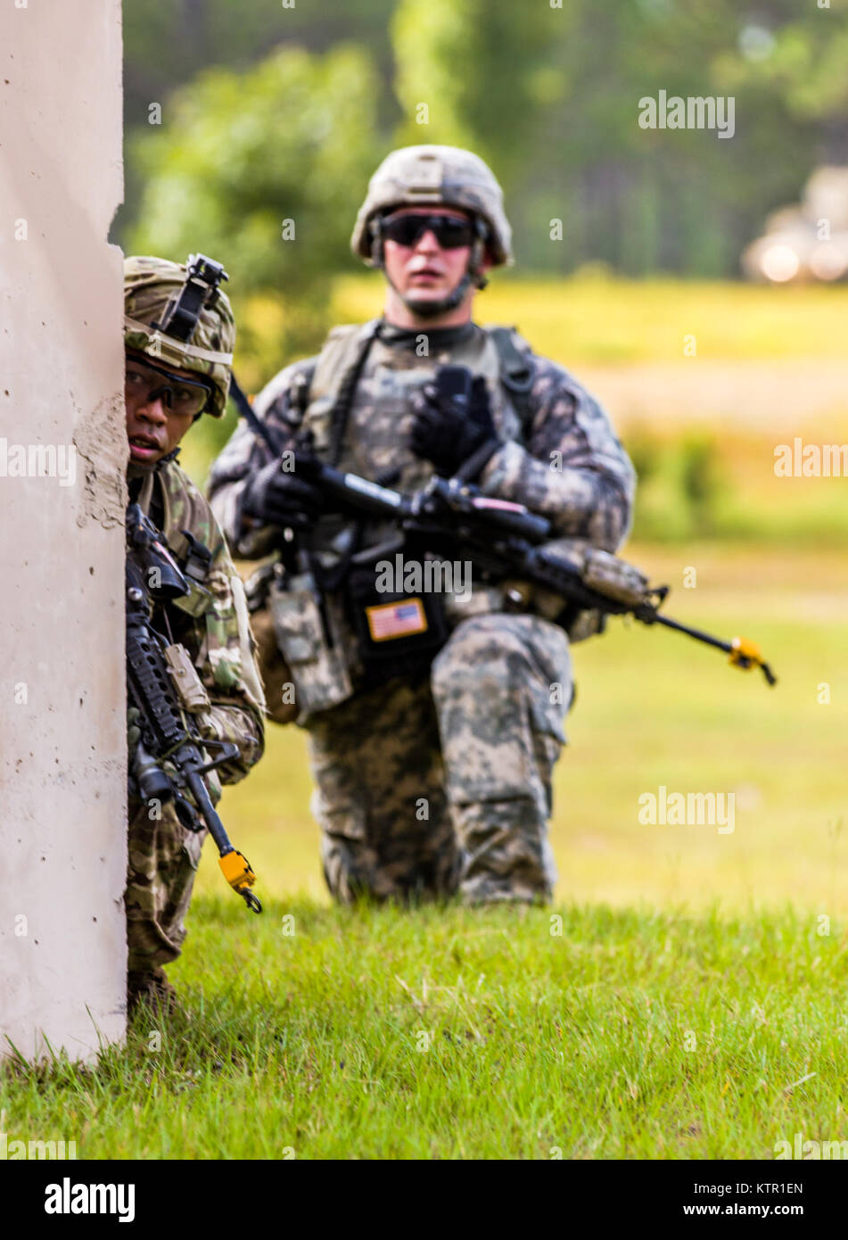 Massachusetts Army National Guard Soldiers from C Co., 1st Battalion ...