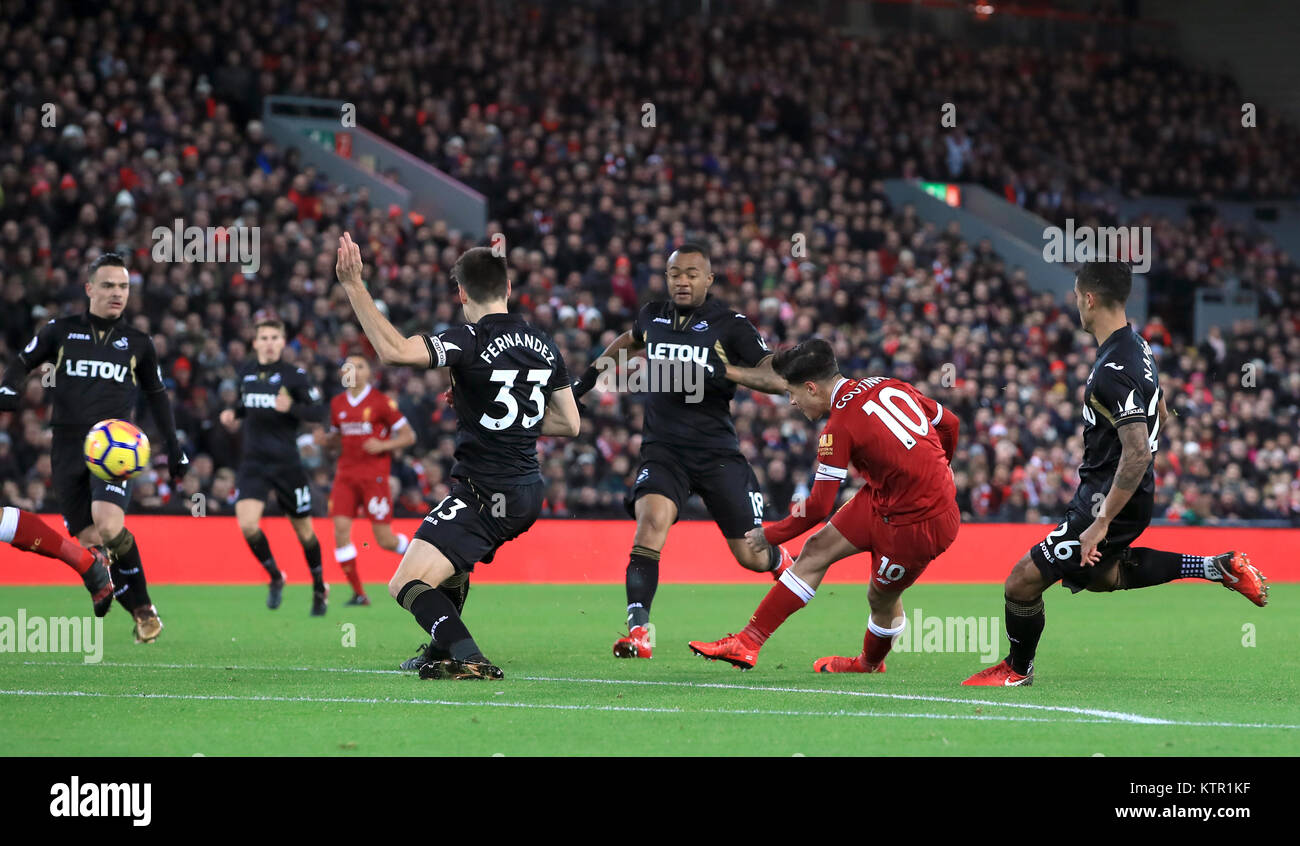 Liverpool's Philippe Coutinho scores his side's first goal of the game ...
