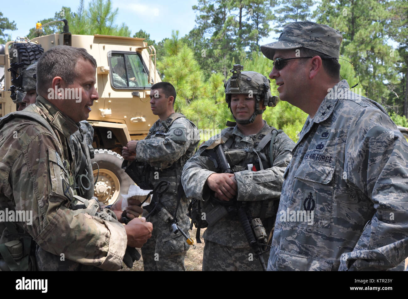 272nd infantry hi-res stock photography and images - Alamy