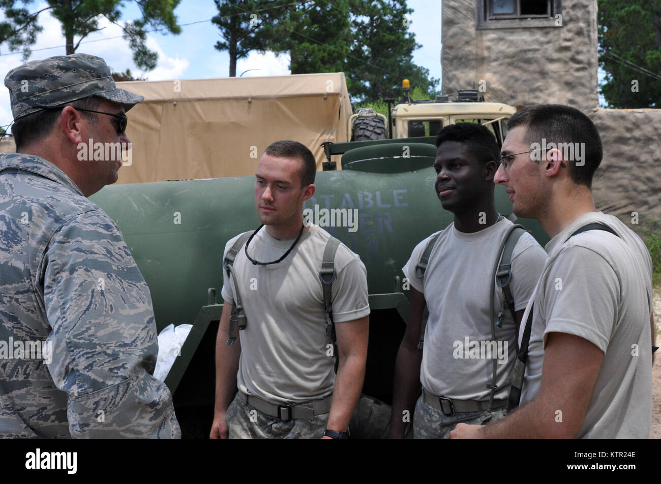 Command sgt major gary comeau hi-res stock photography and images - Alamy