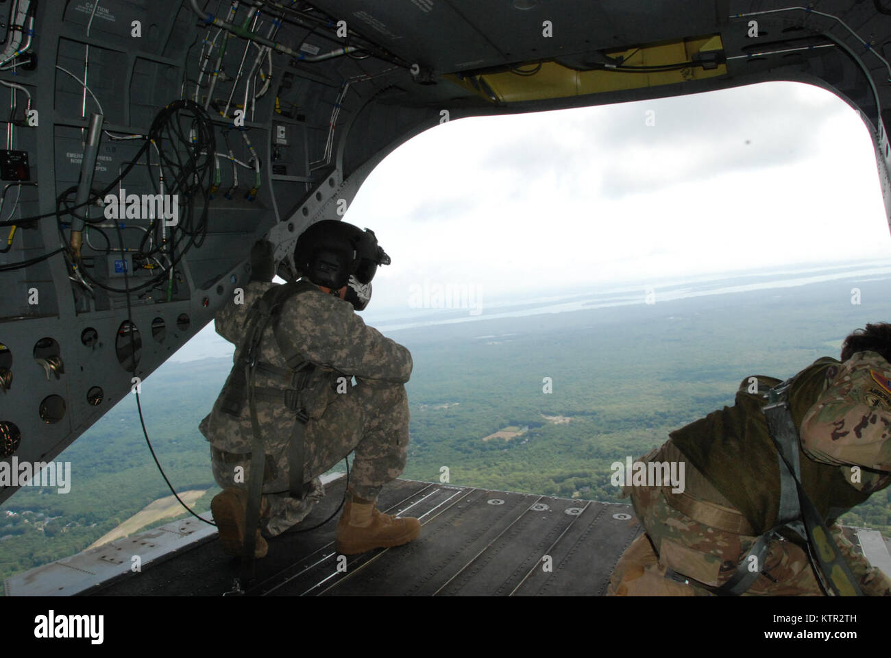 New York Army National Guard crew chief Sgt. 1st Class Stan Bagrowski ...