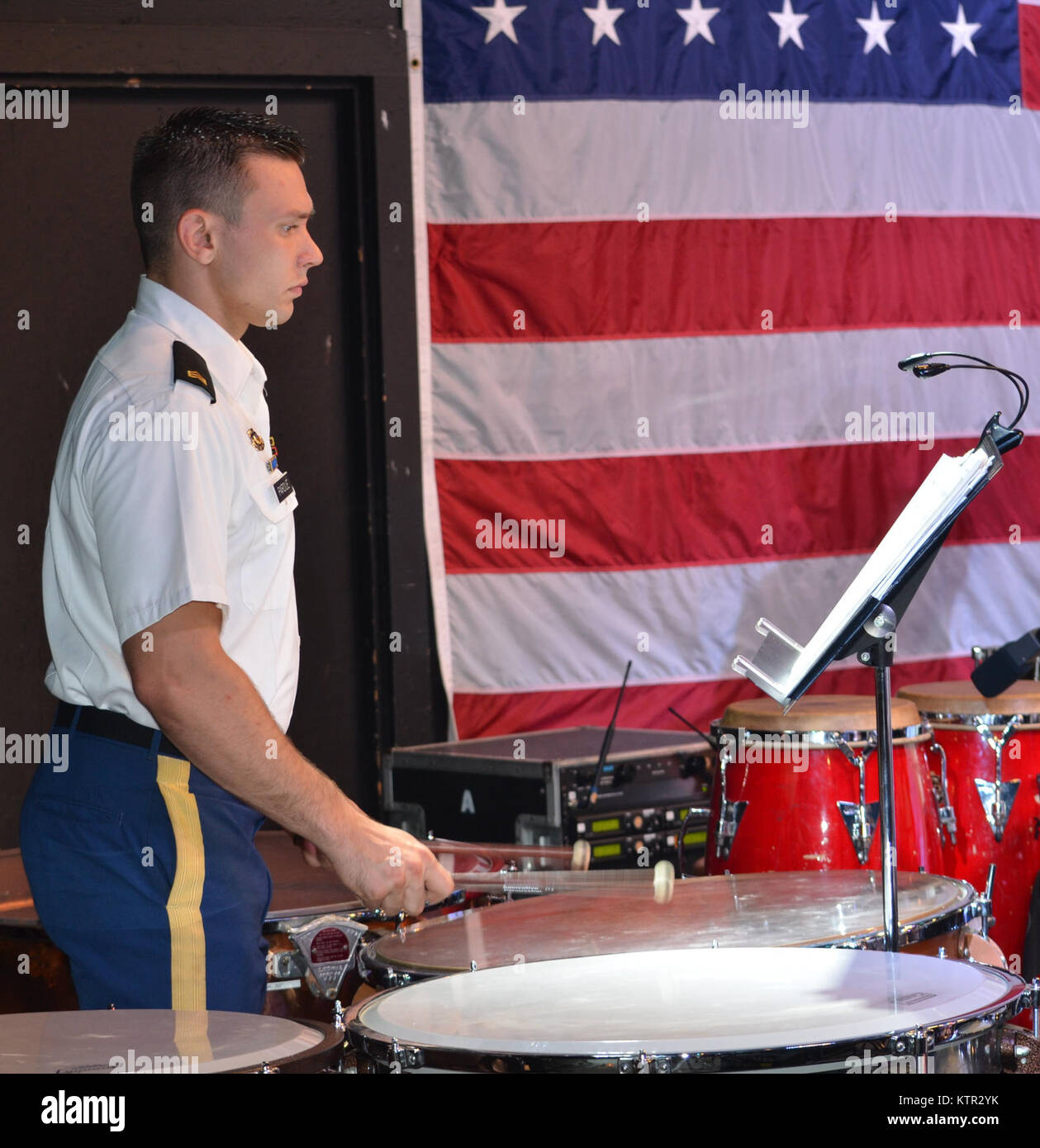 The New York Army National Guard's 42nd Infantry Division Band played a ...