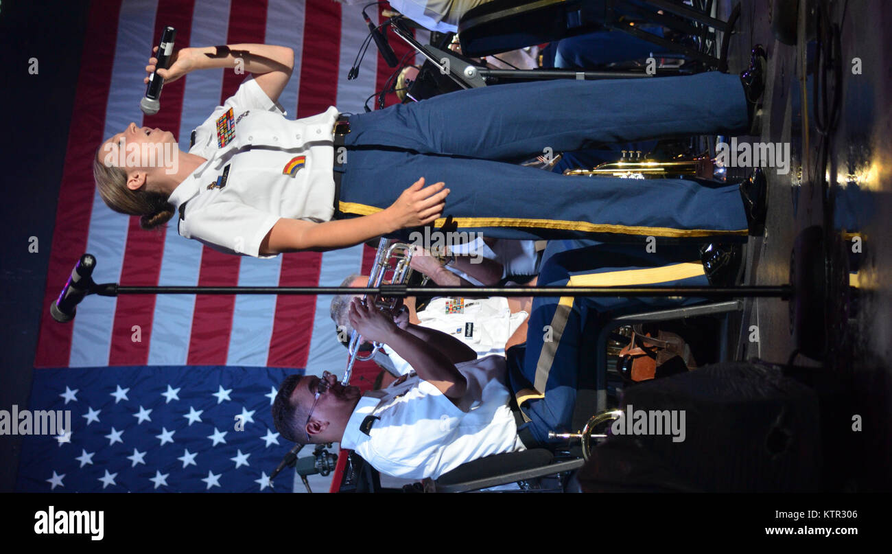The New York Army National Guard's 42nd Infantry Division Band played a ...