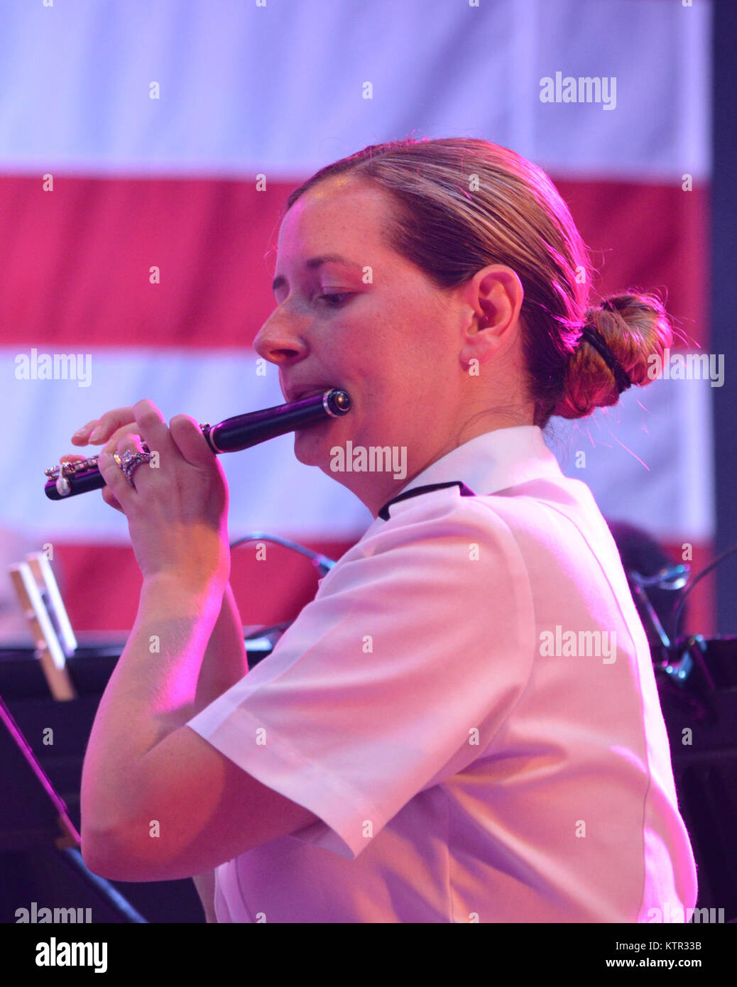 The New York Army National Guard's 42nd Infantry Division Band played a ...