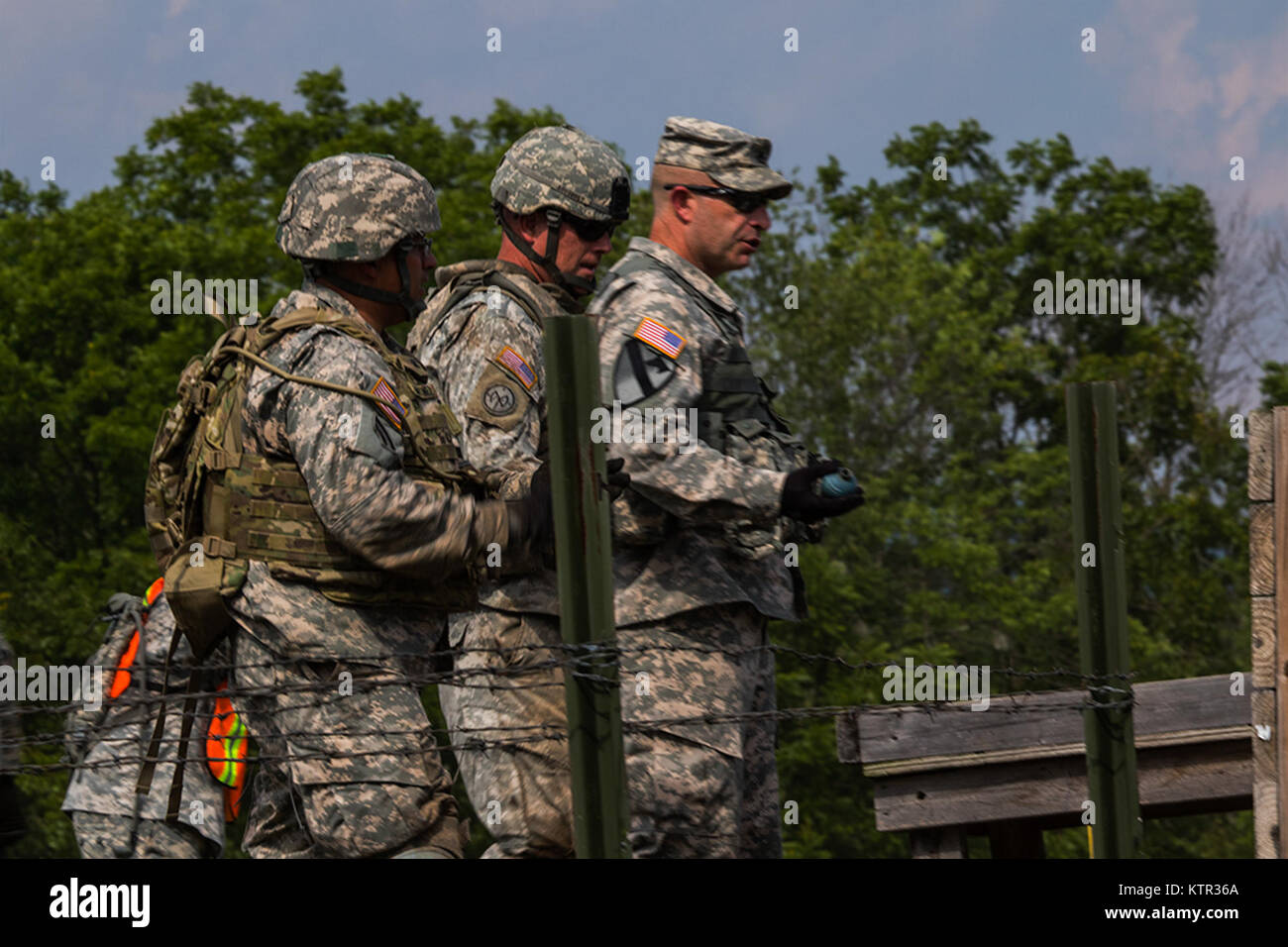 U.S. Army National Guard personnel daily duties and life. Working ...