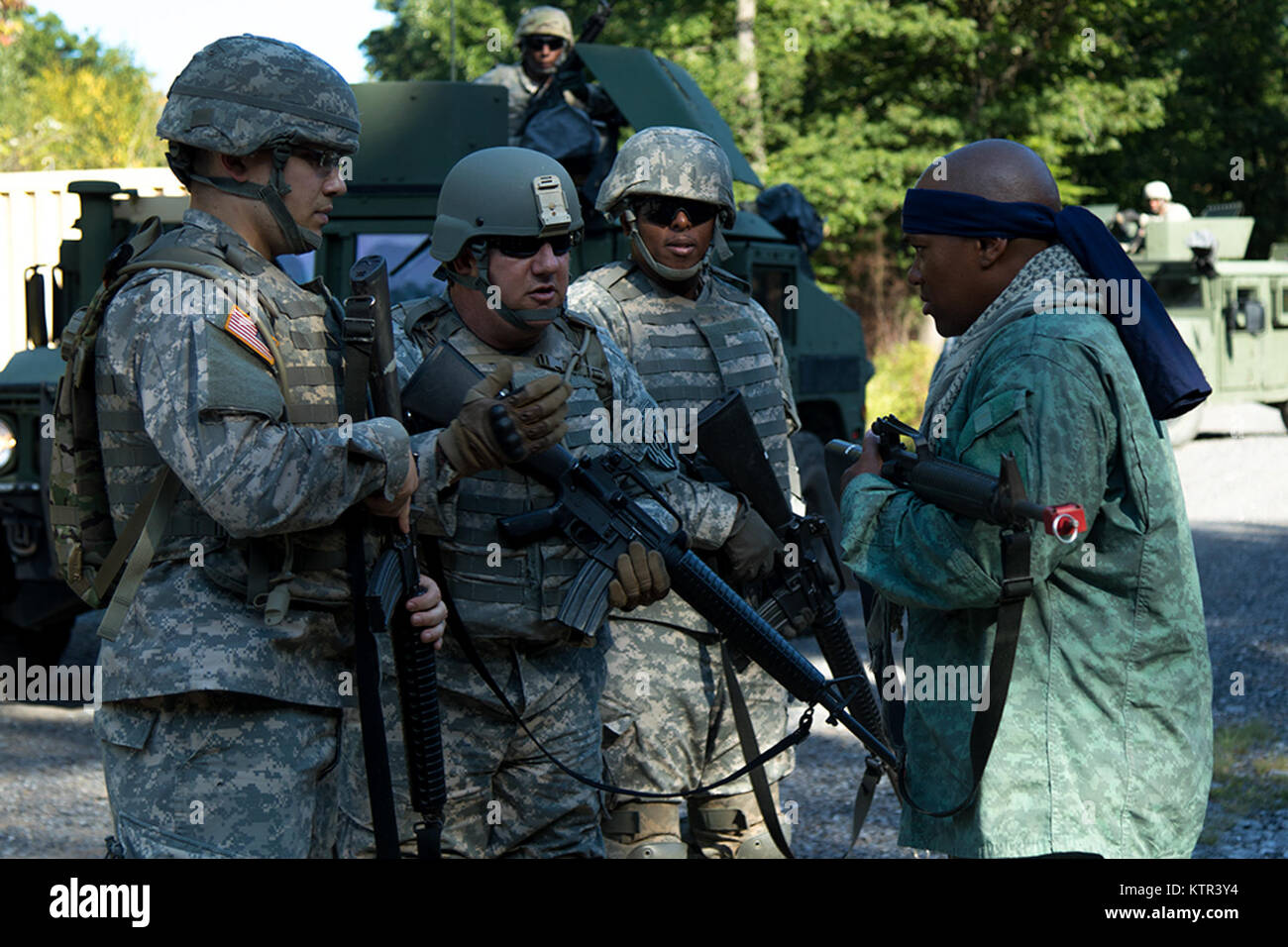 U.S. Army National Guard personnel daily duties and life. Working ...