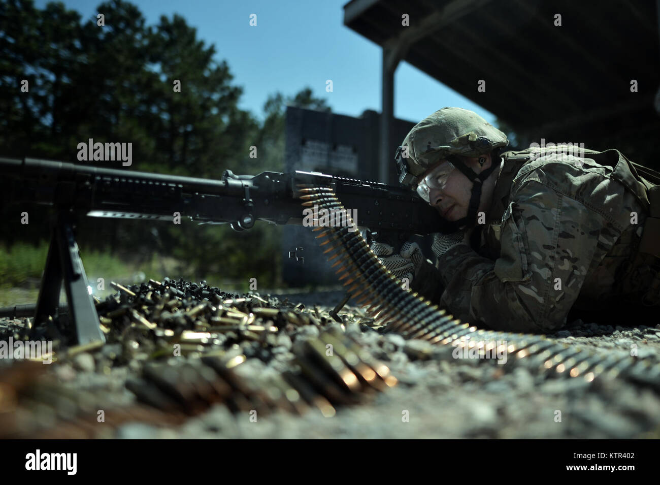 M249 squad automatic weapons hi-res stock photography and images - Alamy