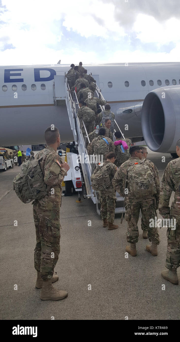 U.S. Army National Guard personnel daily duties and life. Working ...