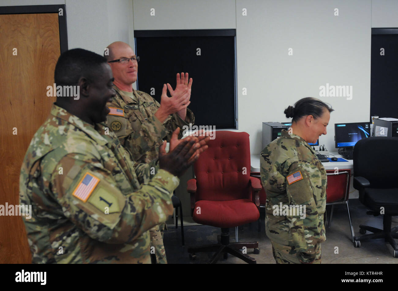 U.S. Army National Guard personnel daily duties and life. Working ...