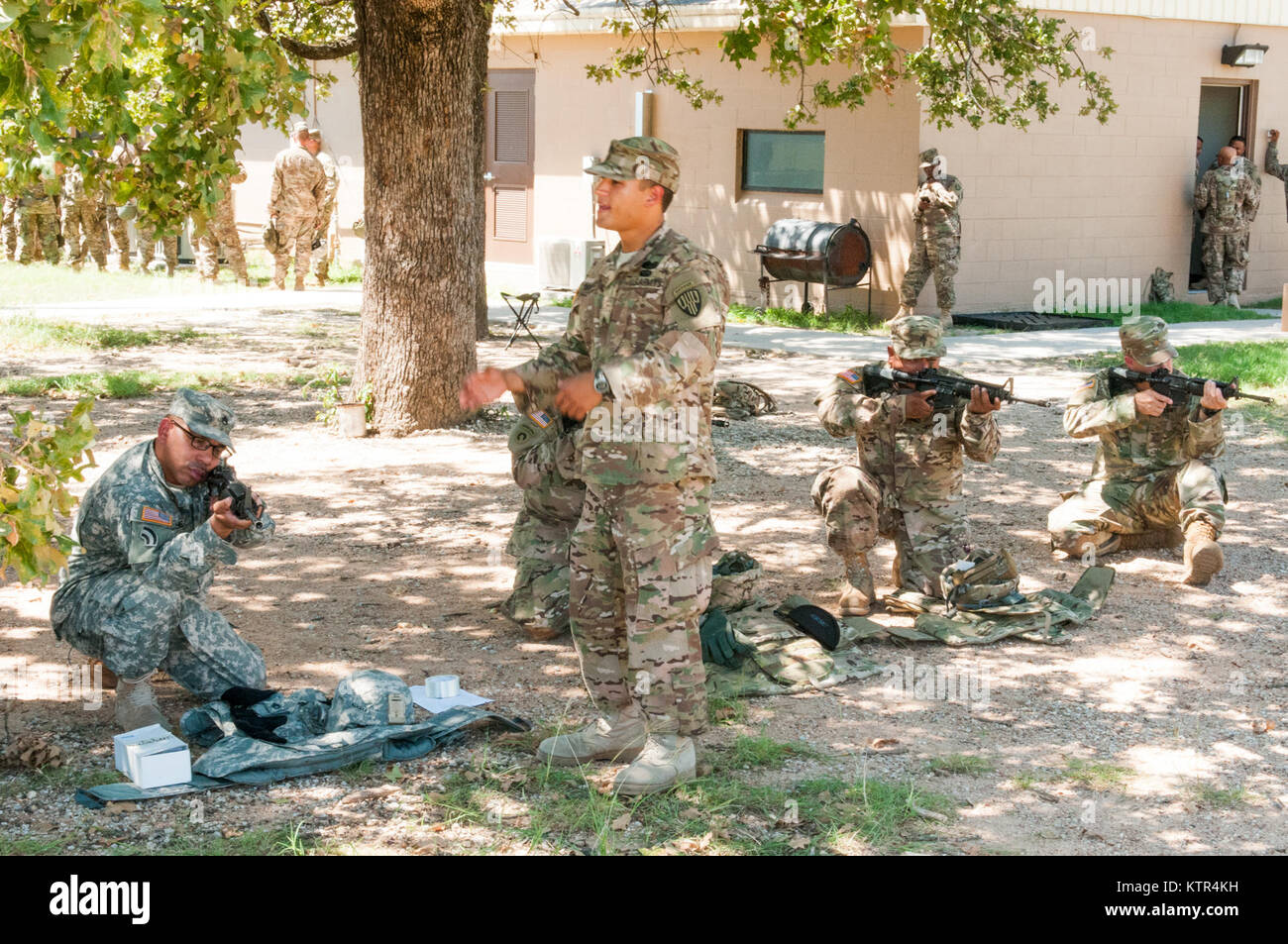 U.S. Army National Guard personnel daily duties and life. Working ...