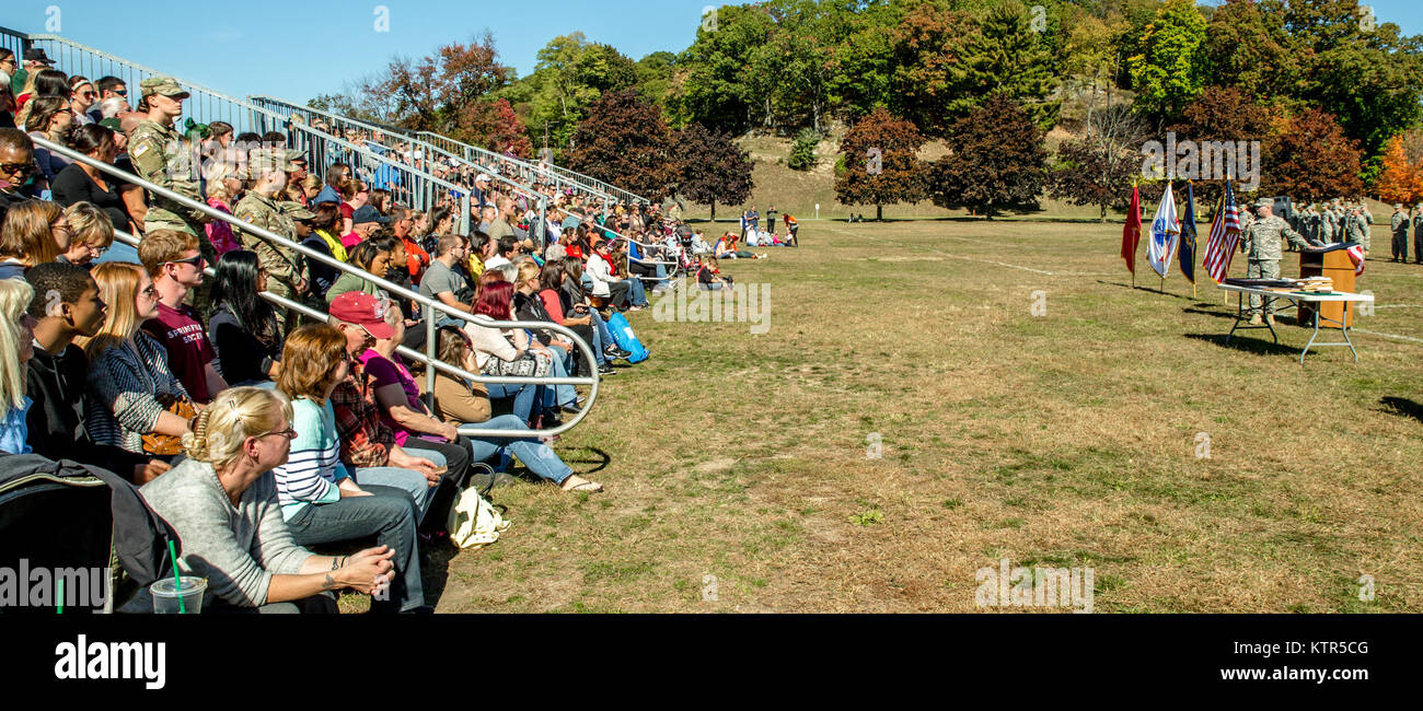 Soldiers of the 1156th Engineer Company, New York Army National Guard ...