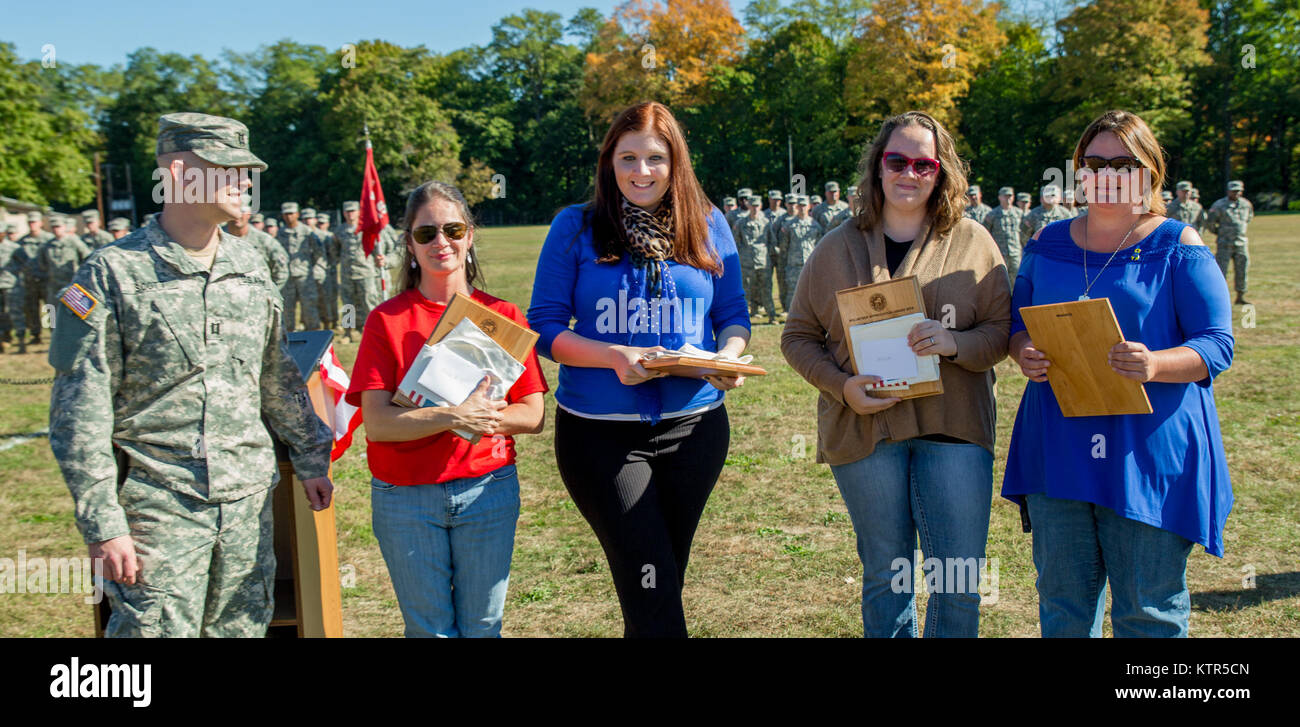 Soldiers of the 1156th Engineer Company, New York Army National Guard ...