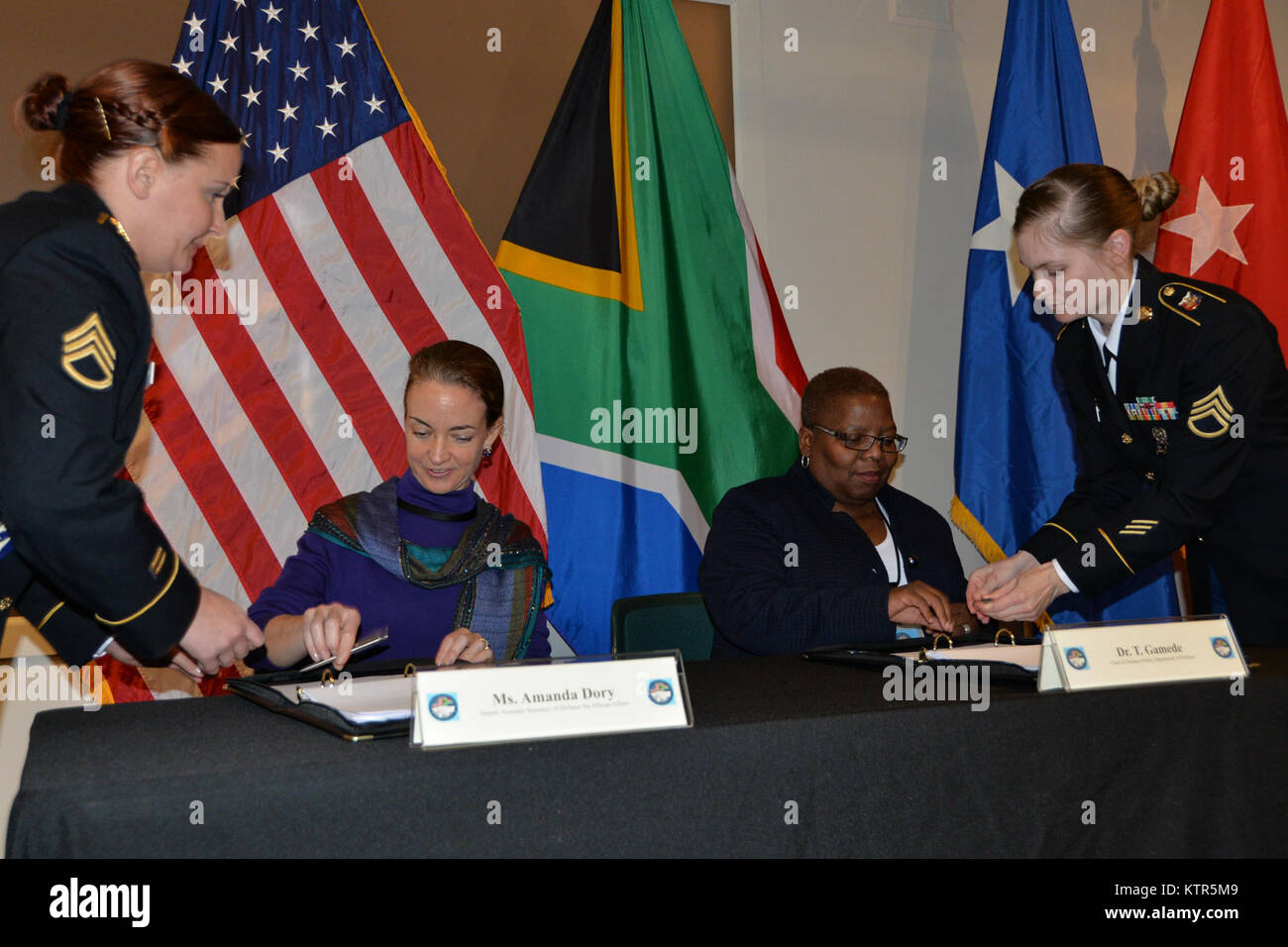 Amanda dory hi-res stock photography and images - Alamy