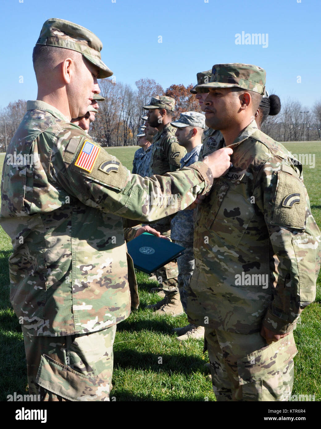 U.S. Army National Guard personnel daily duties and life. Working ...