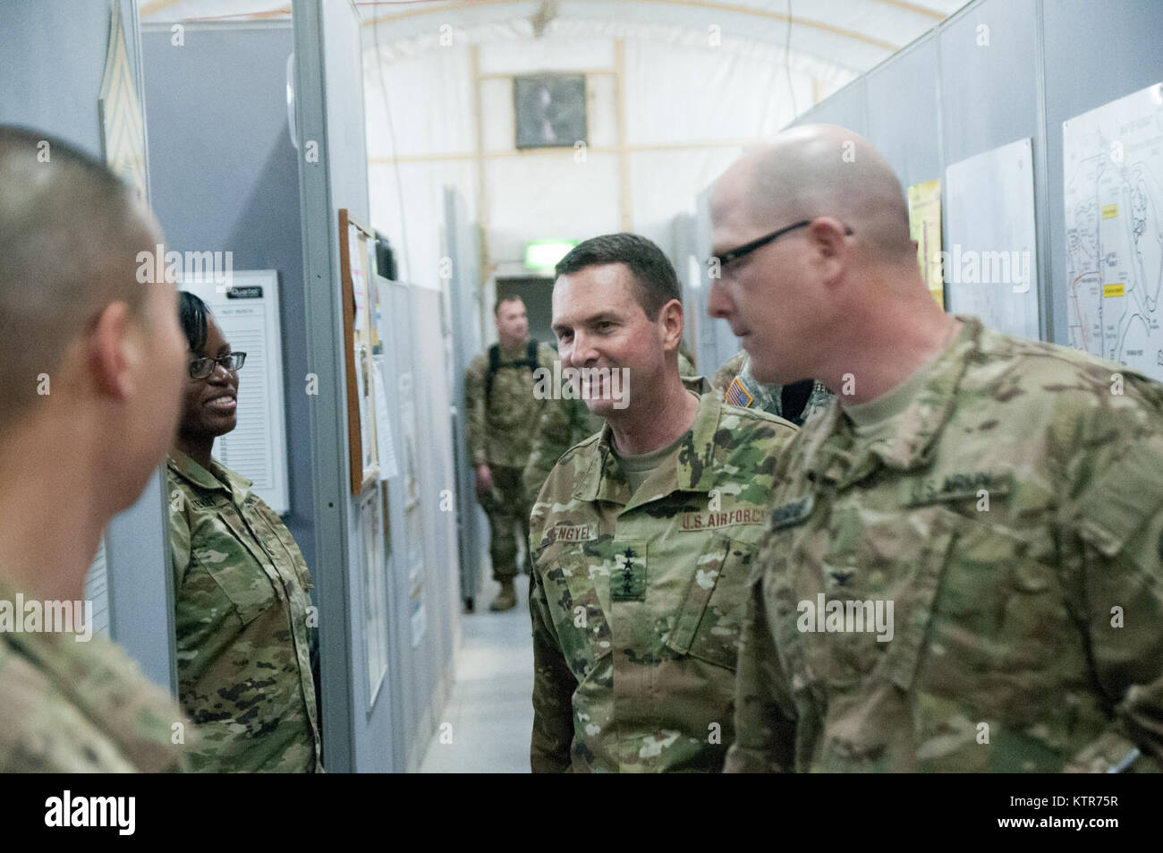 U.S. Army National Guard personnel daily duties and life. Working ...