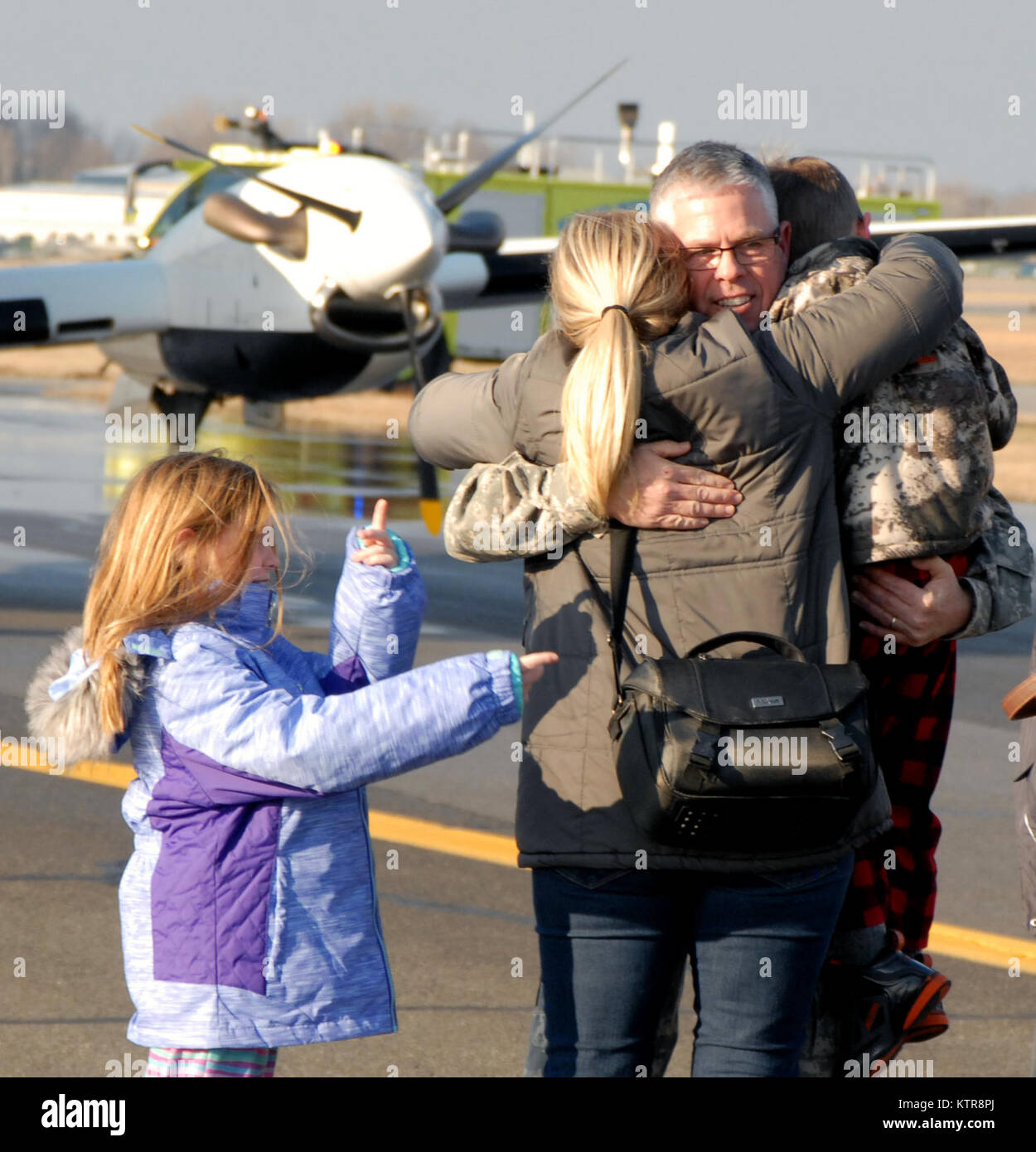 New York Army National Guard Chief Warrant Officer 5 Robert Wold greets ...