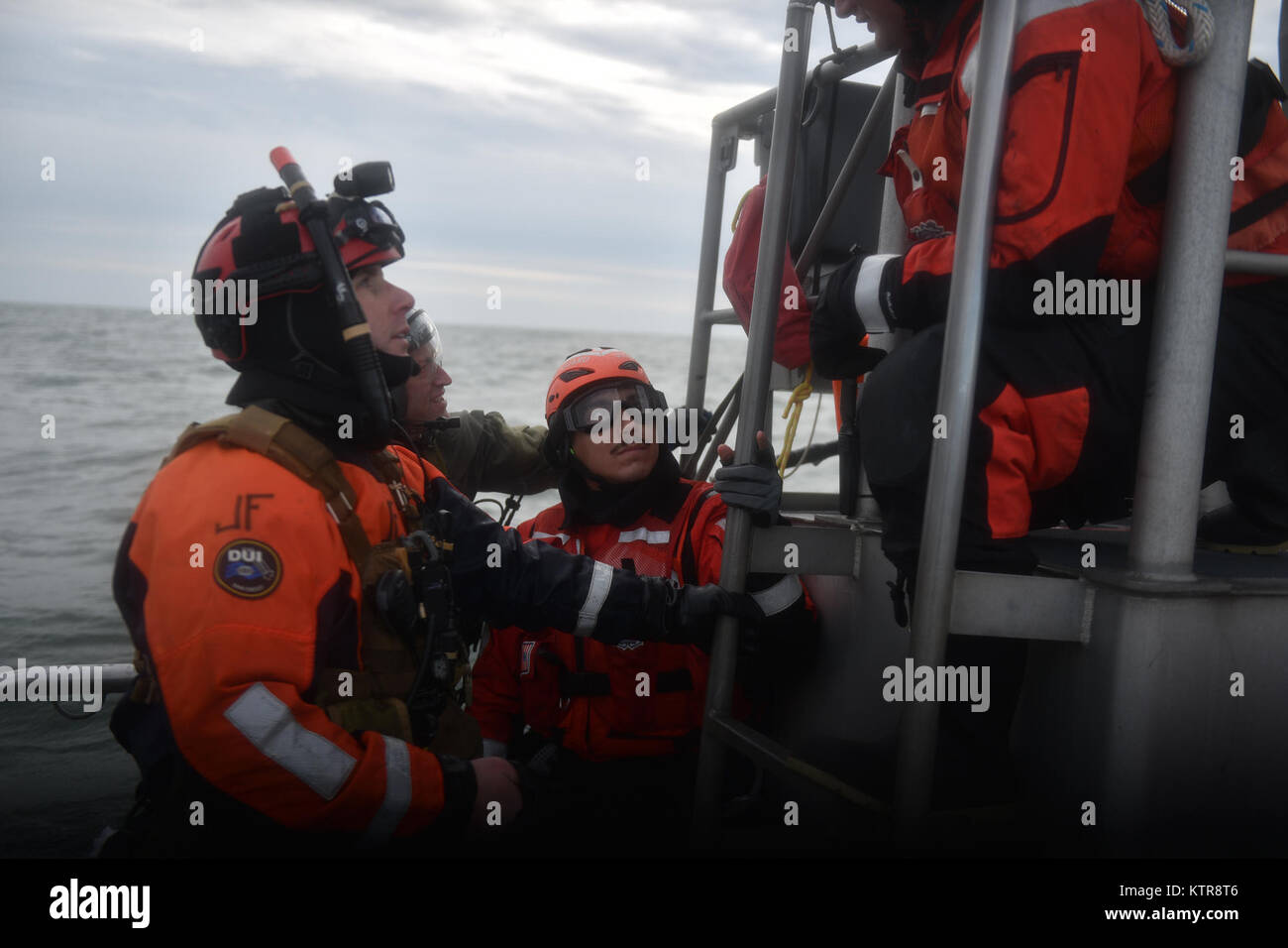 HAMPTON BAYS, NY - Airmen with 101st Rescue Squadron and 103rd Rescue ...
