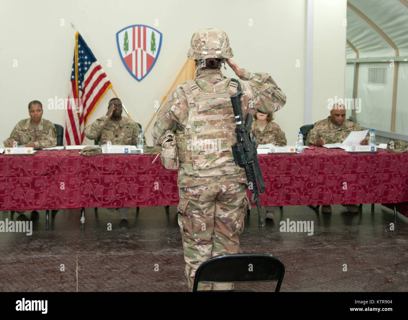 U.S. Army National Guard personnel daily duties and life. Working ...