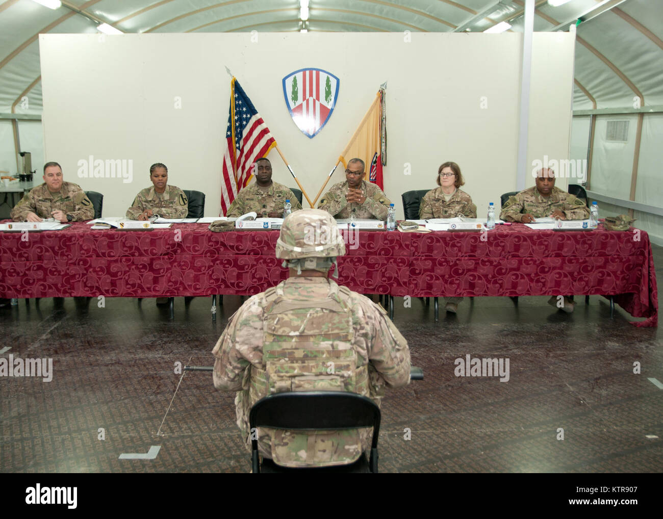 U.S. Army National Guard personnel daily duties and life. Working ...