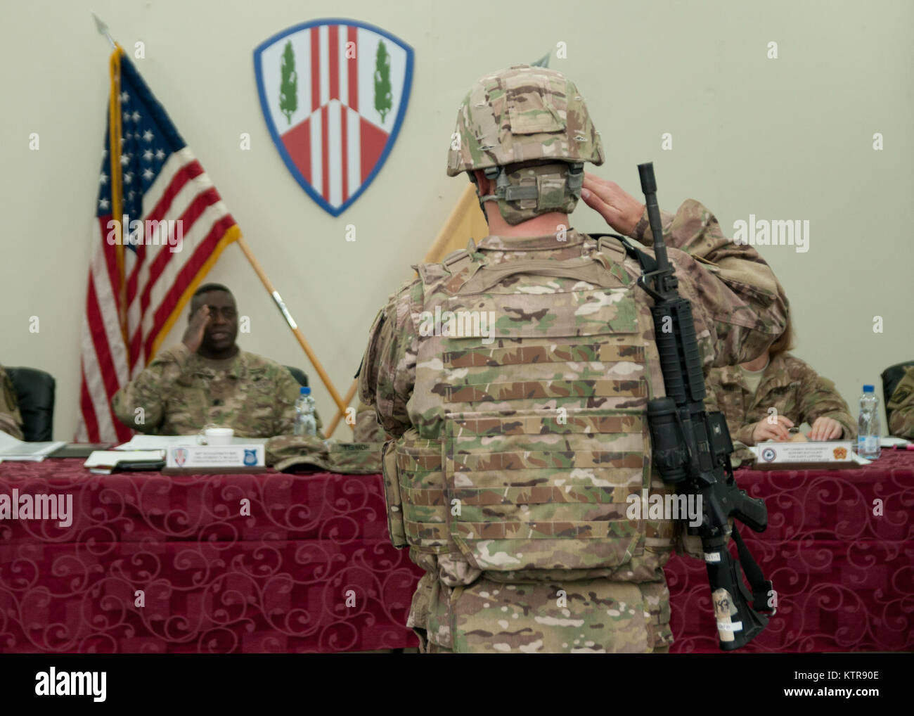 U.S. Army National Guard personnel daily duties and life. Working ...