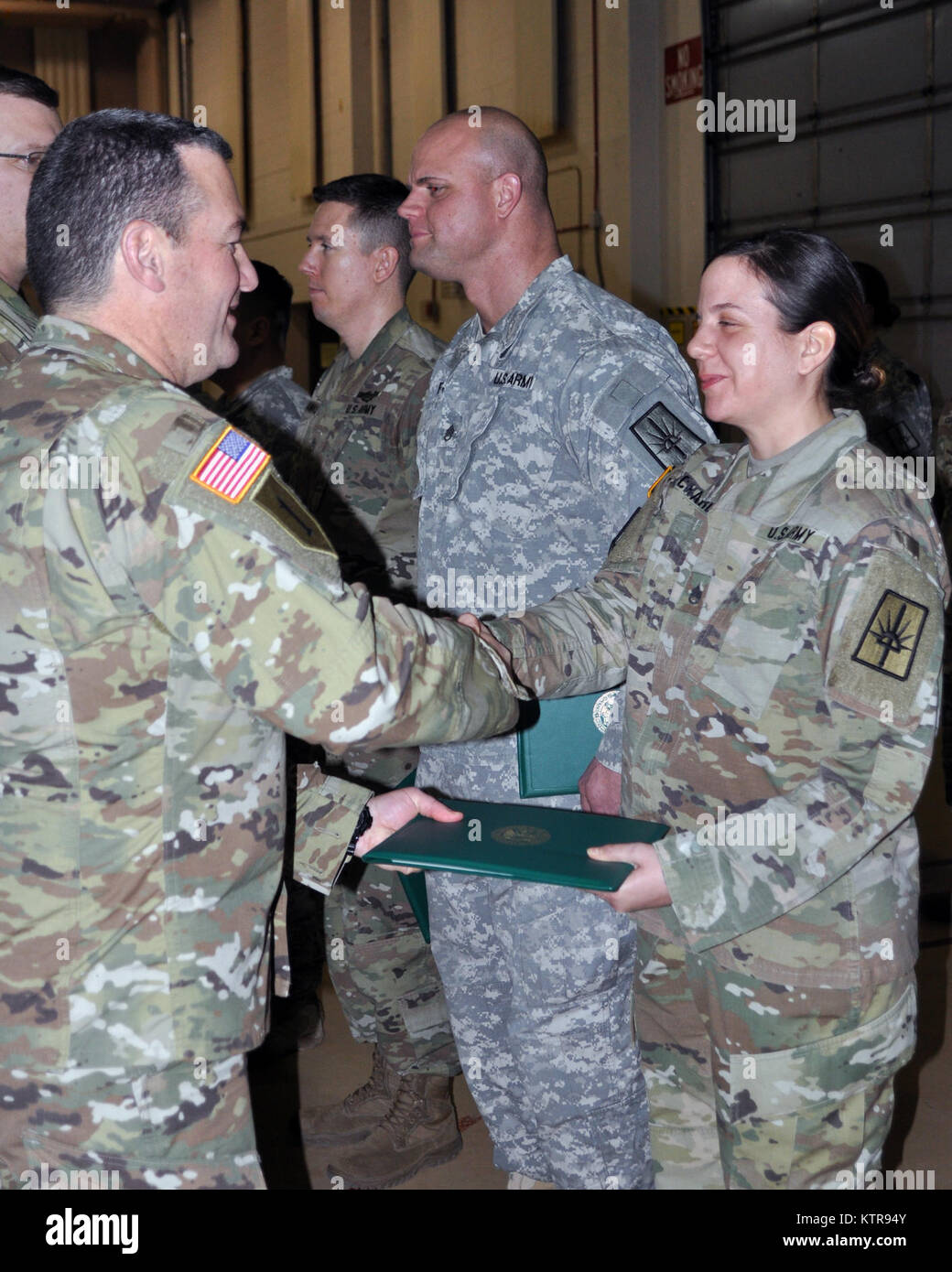 Combat readiness medal hi-res stock photography and images - Alamy