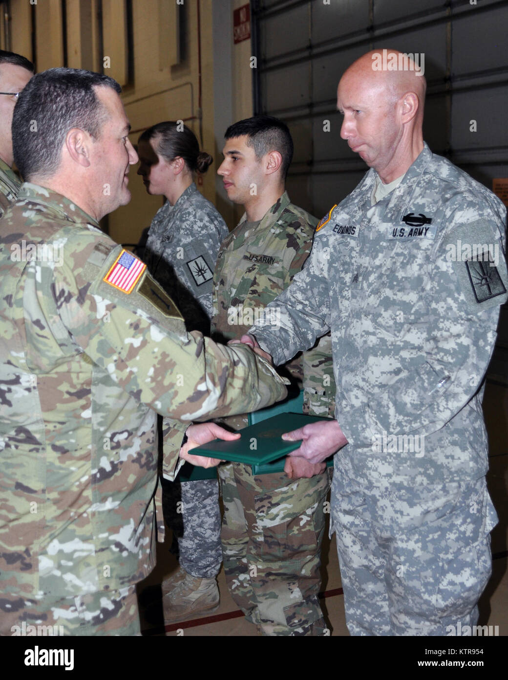 Combat readiness medal hi-res stock photography and images - Alamy