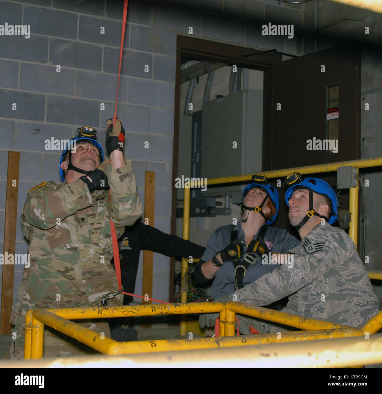 Confined space search and rescue training hi-res stock photography and ...